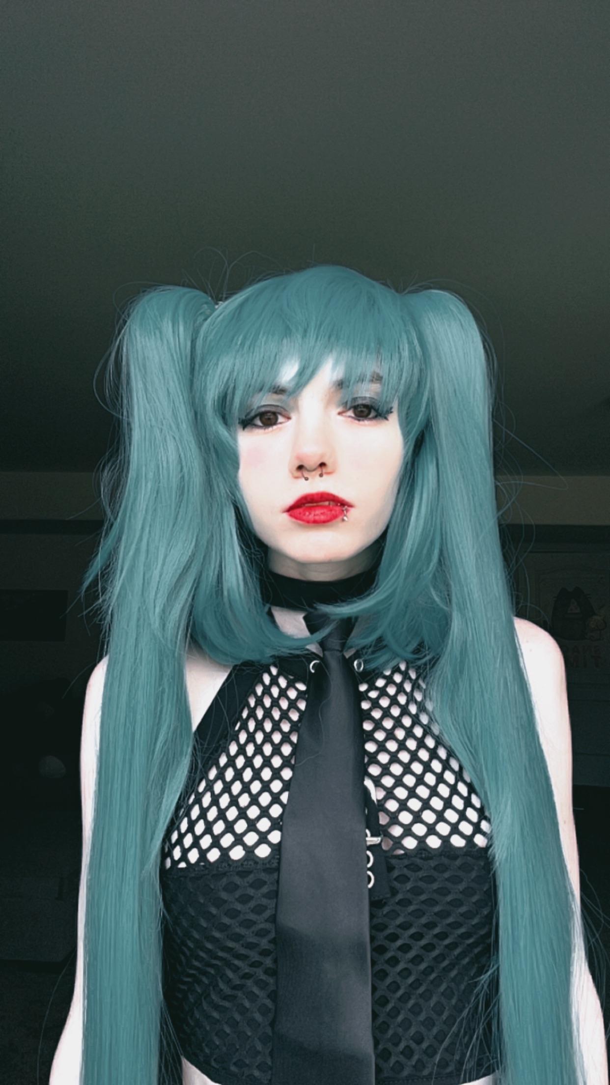 Alternative Hatsune Miku | Scrolller