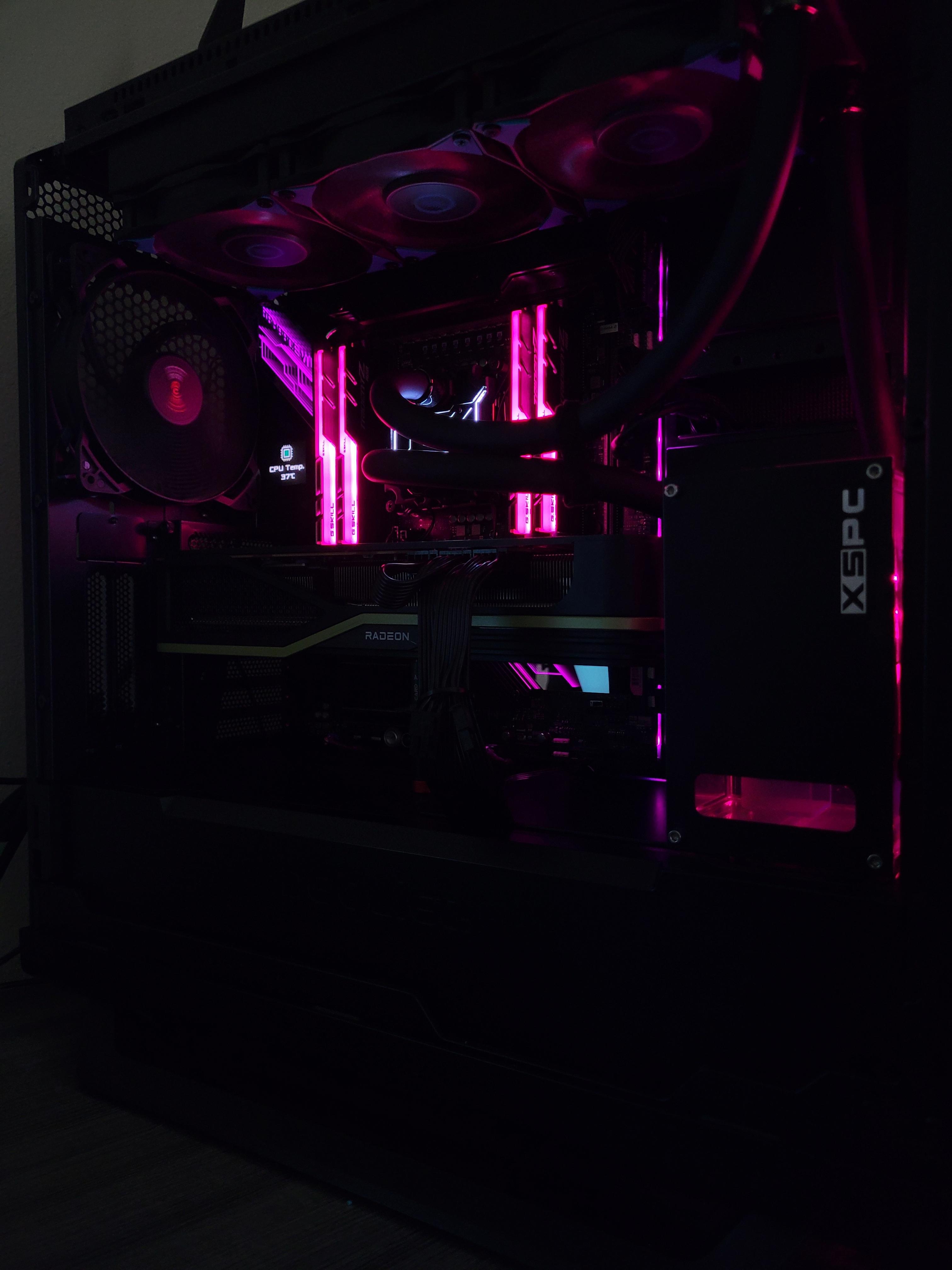 FIrst Watercooling loop, built on a tight budget. How'd I do? | Scrolller