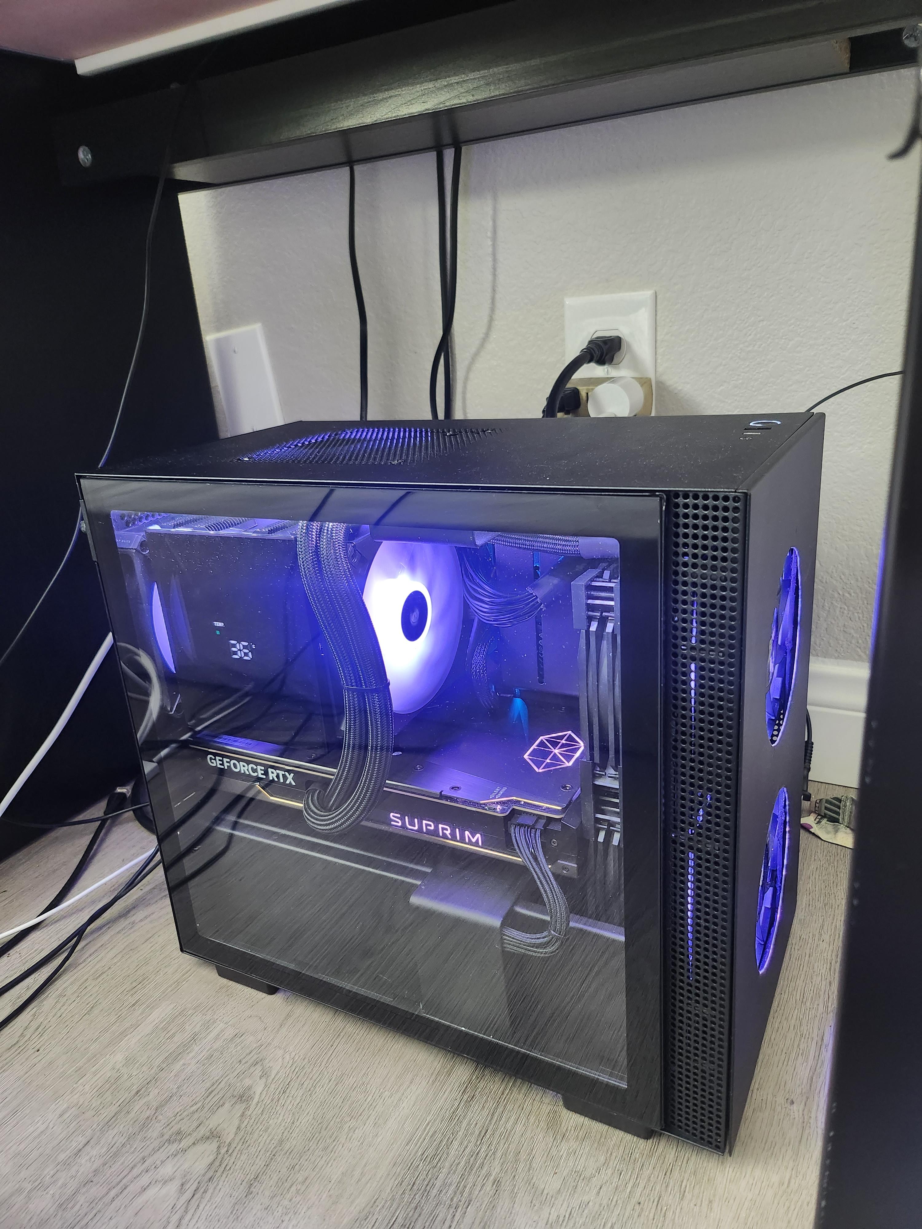 1 mm away from not fitting | Scrolller