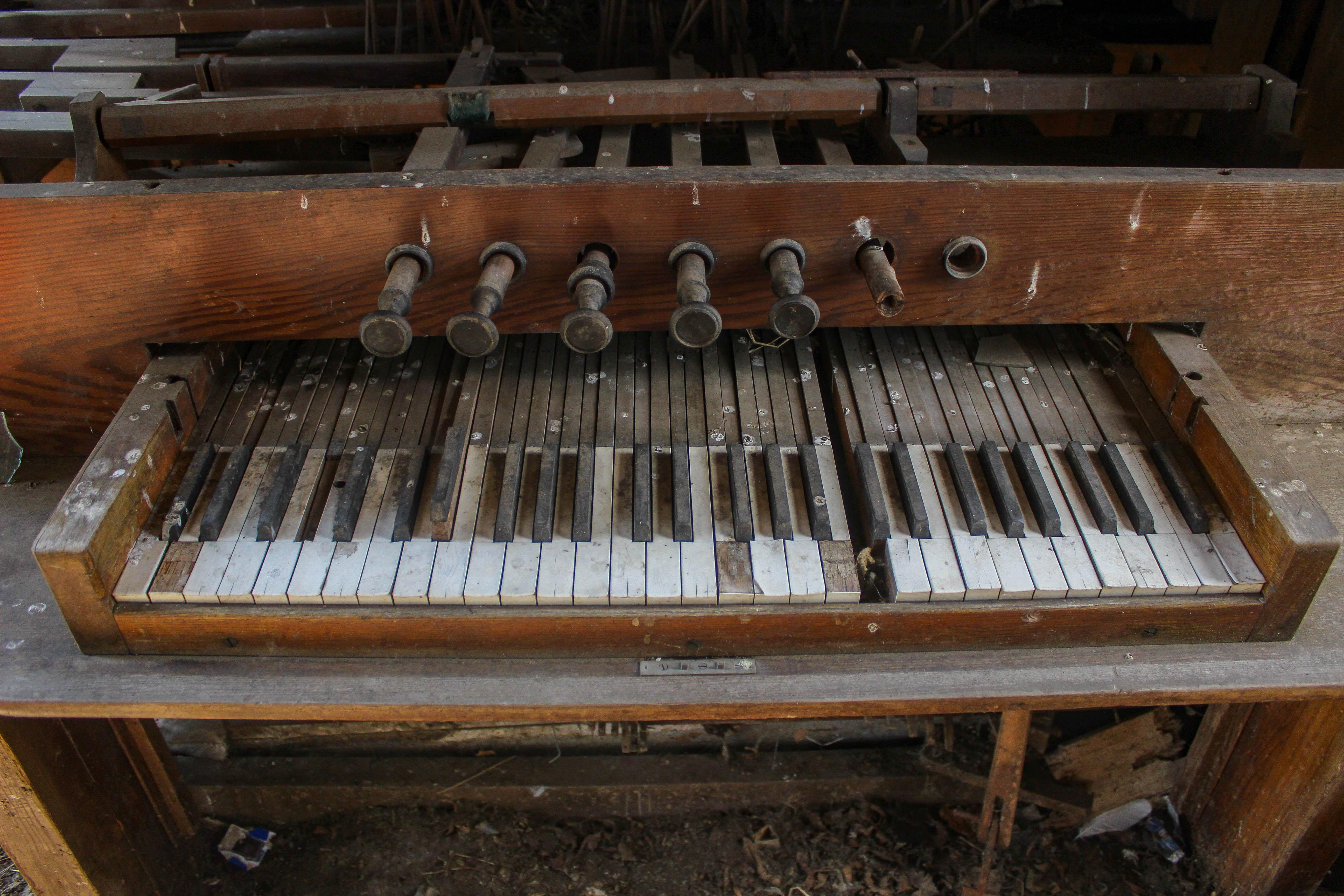 An abandoned chapel | Scrolller