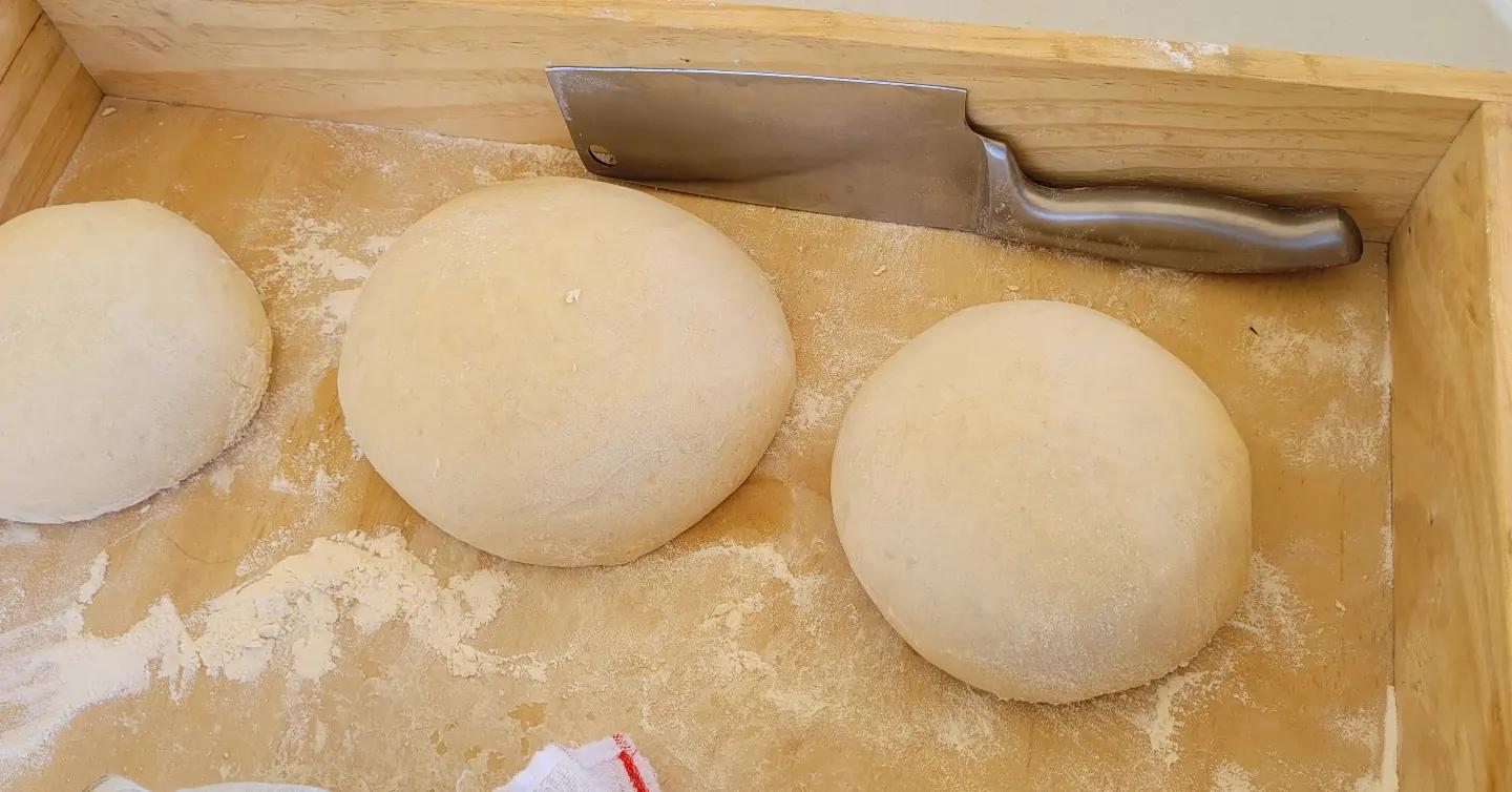 [homemade] margherita and marinara on a thin and crispy dough | Scrolller