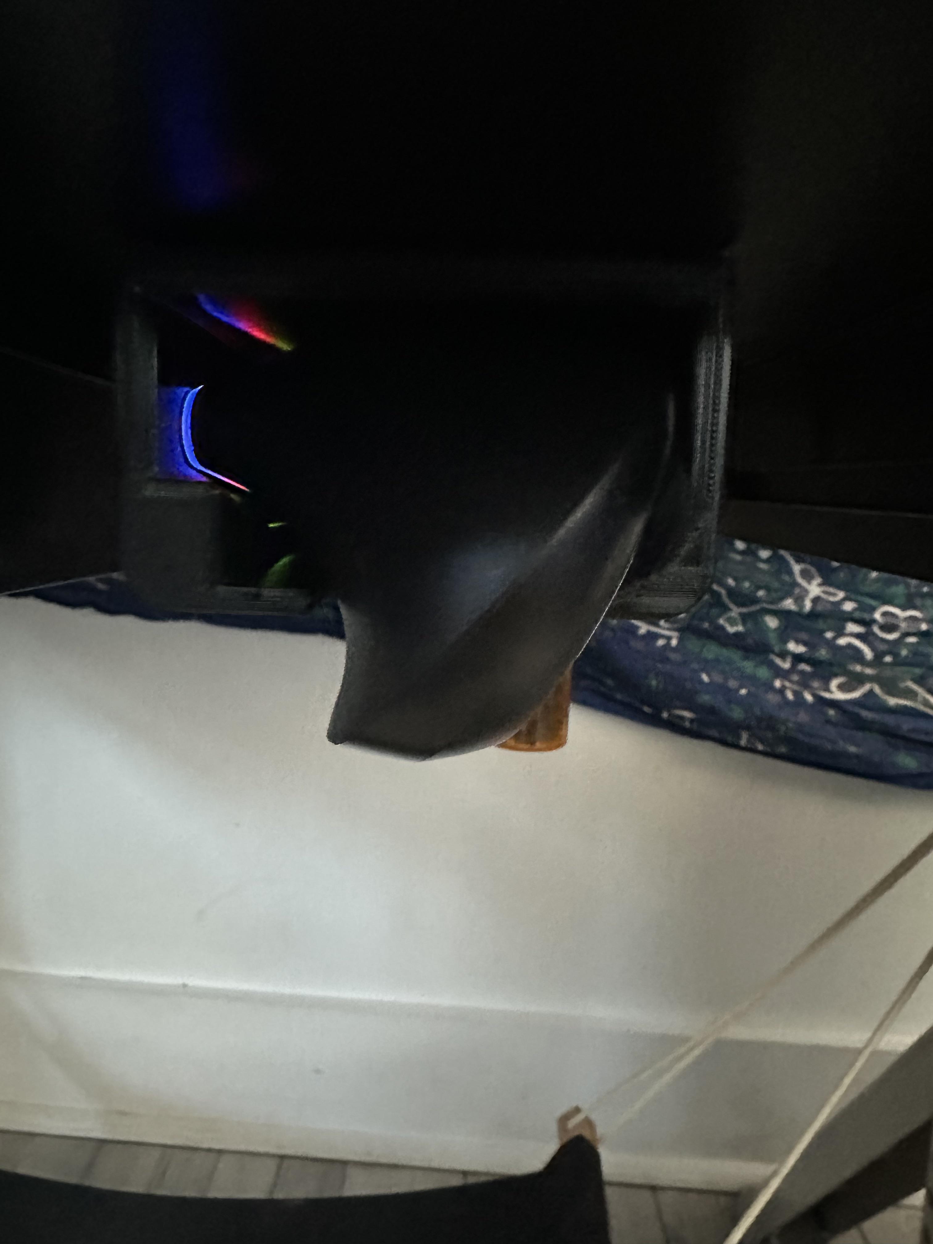 Custom mouse holder for desktop | Scrolller