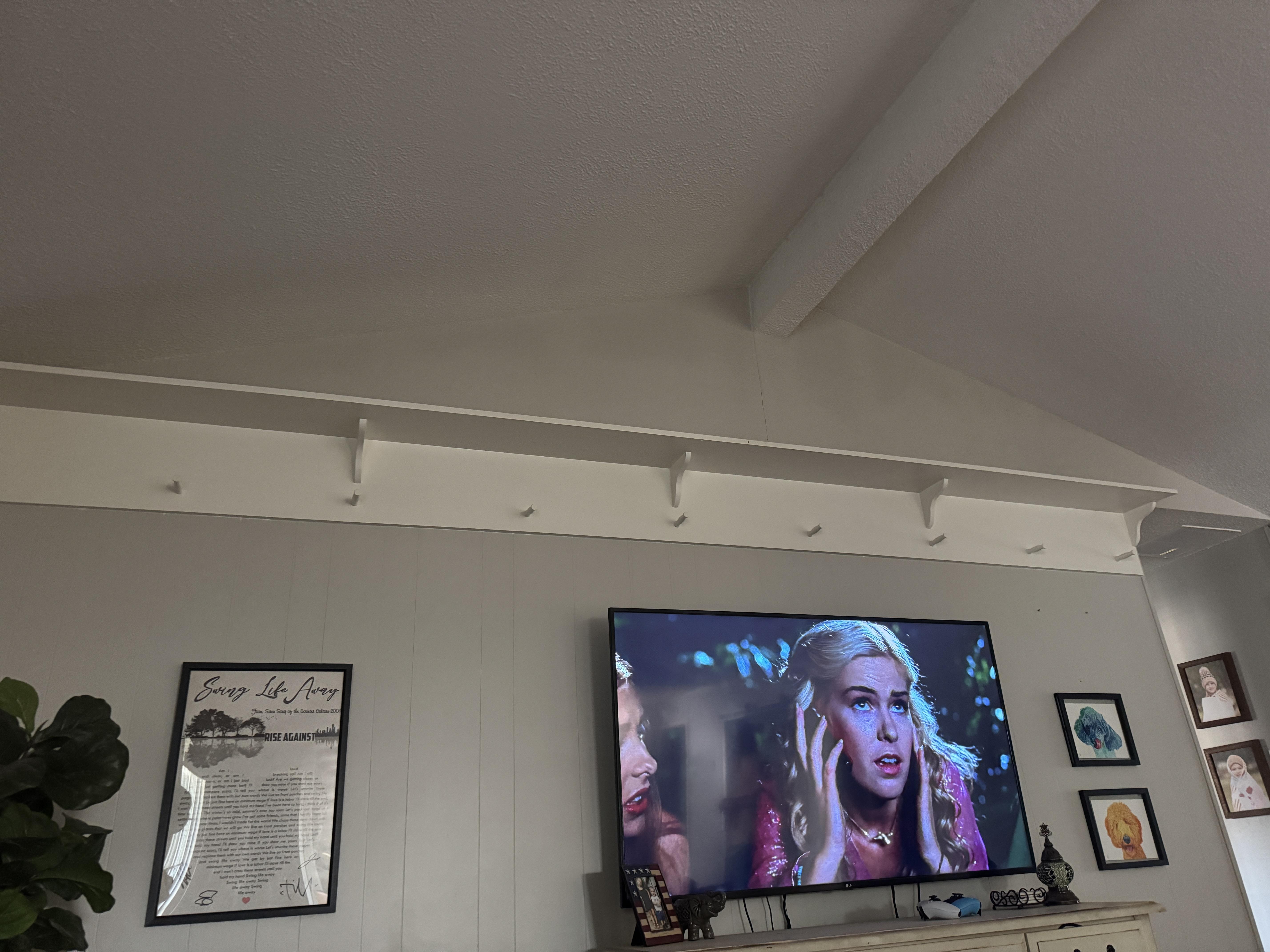 Help me with my shelf! | Scrolller