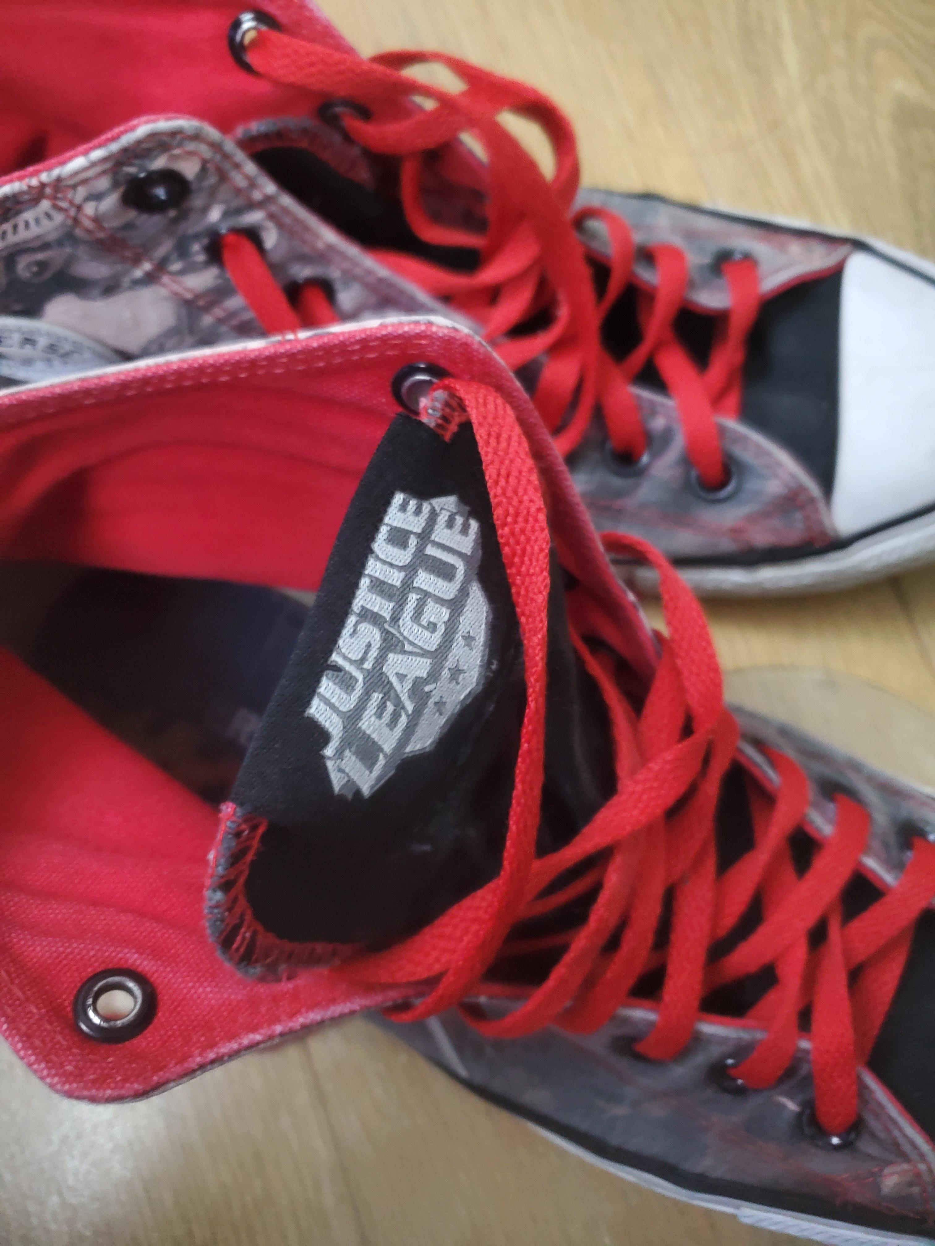 Discover more like Converse: Can anyone help me identify these? Can't find the exact same design ...