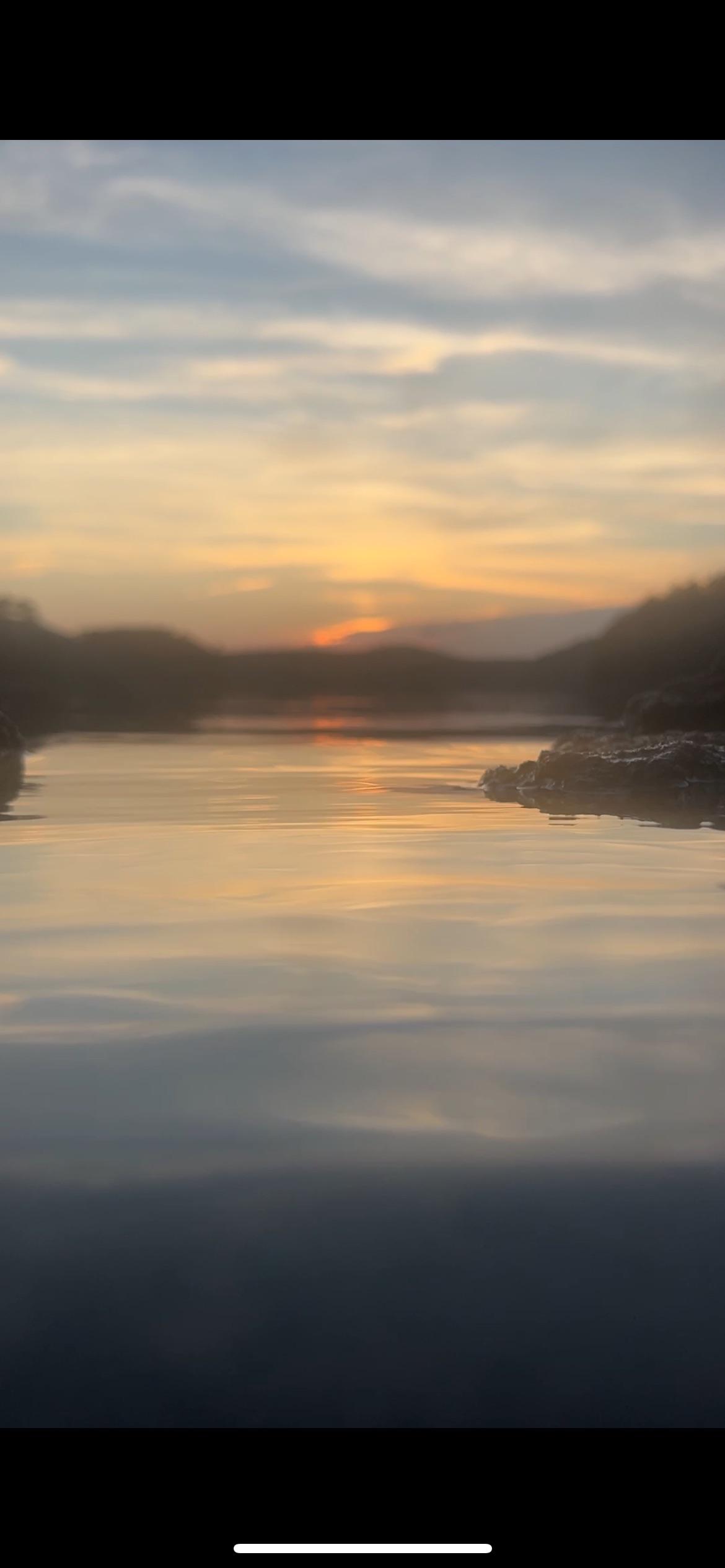 Beautiful reflections of the lake.. | Scrolller