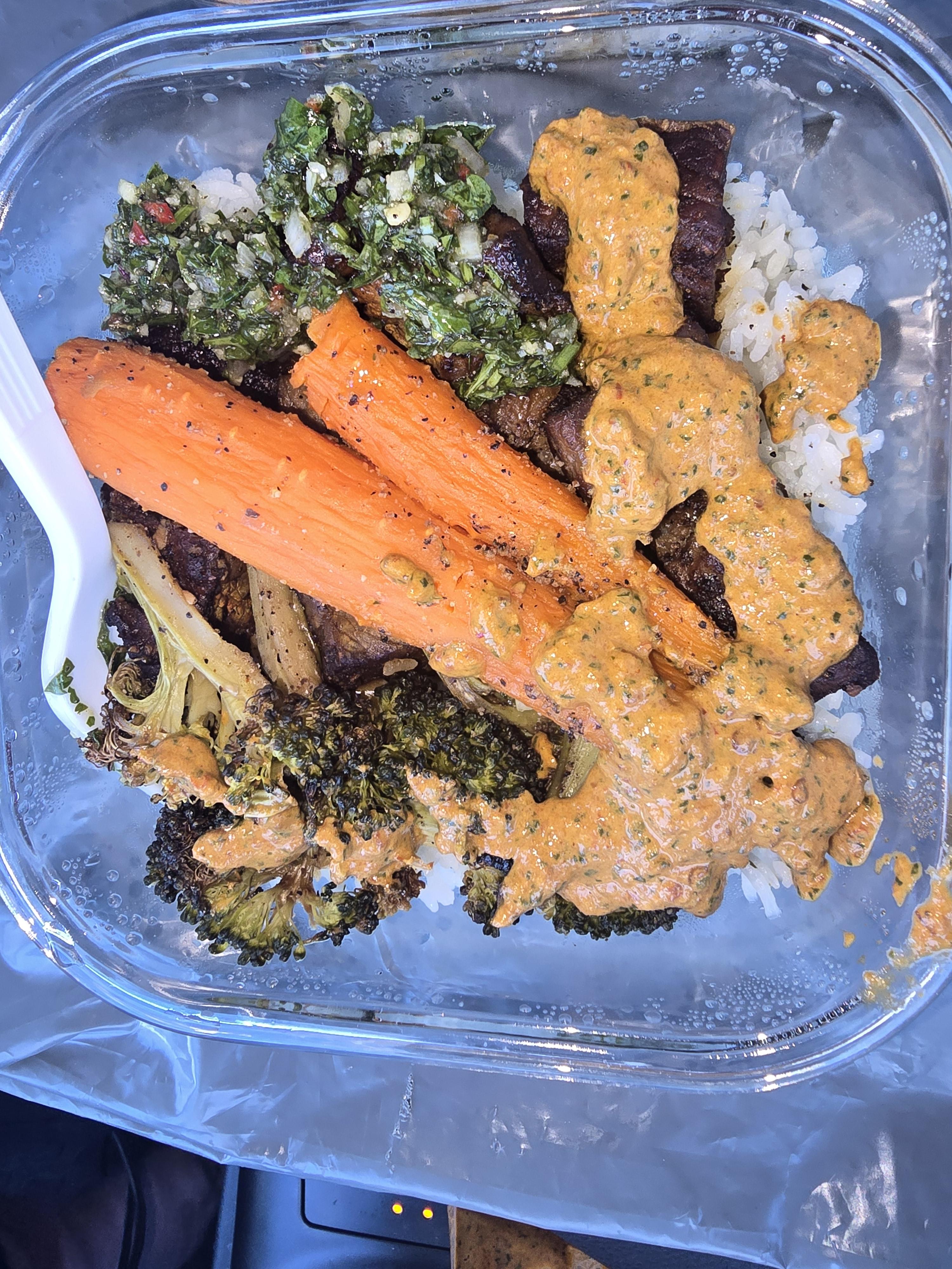 [Homemade] steak with chimichurri and a chipotle sauce with broccoli and carrots over Cilantro ...