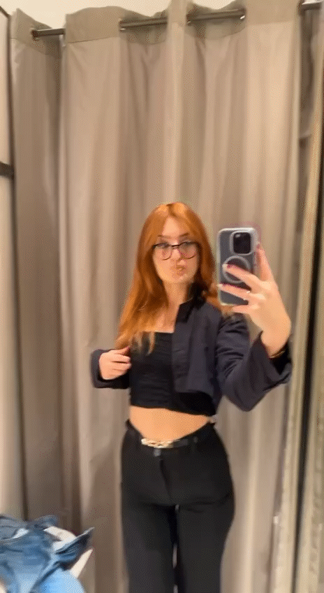 I am waiting for my treat | Scrolller