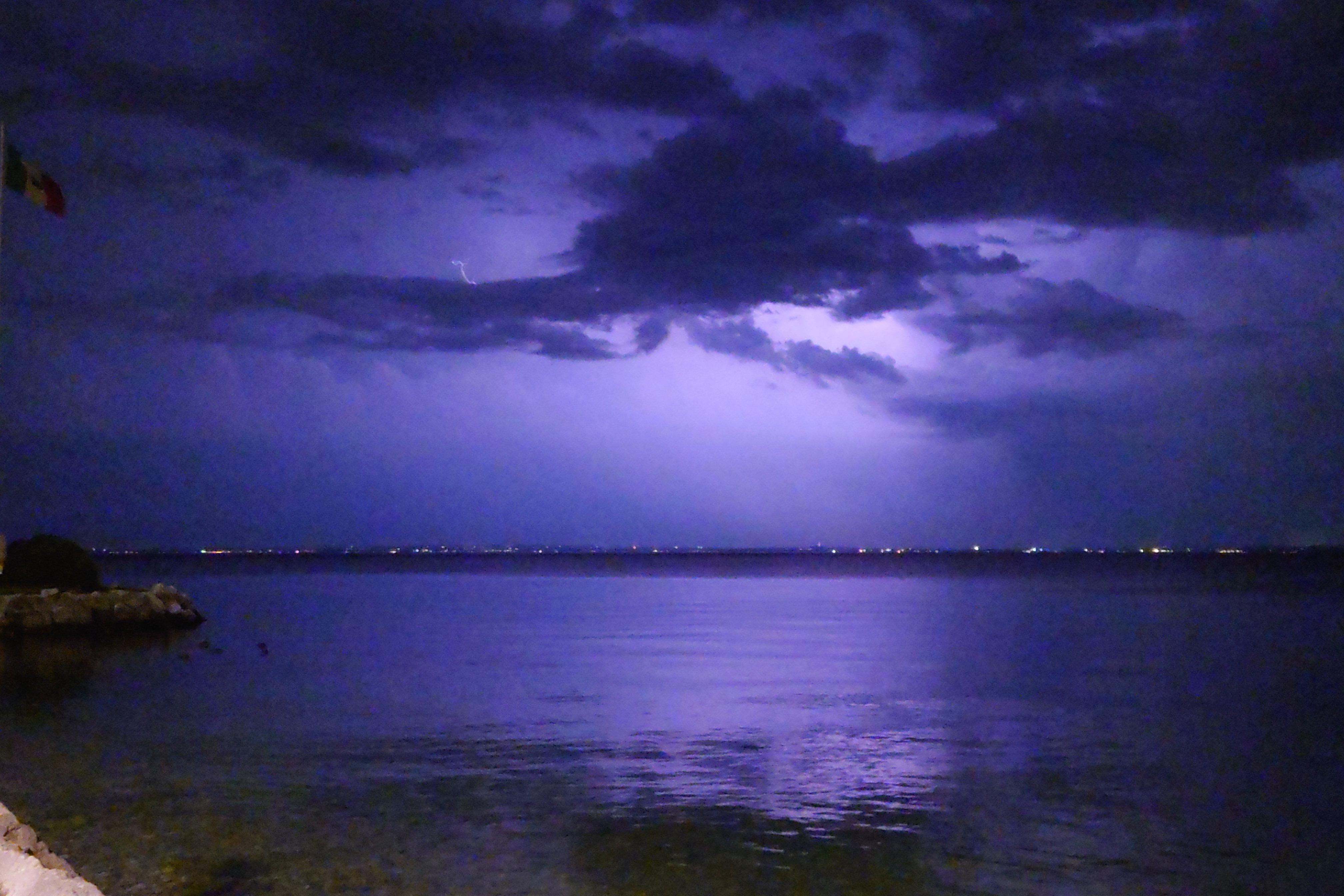 I've caught lightning | Scrolller