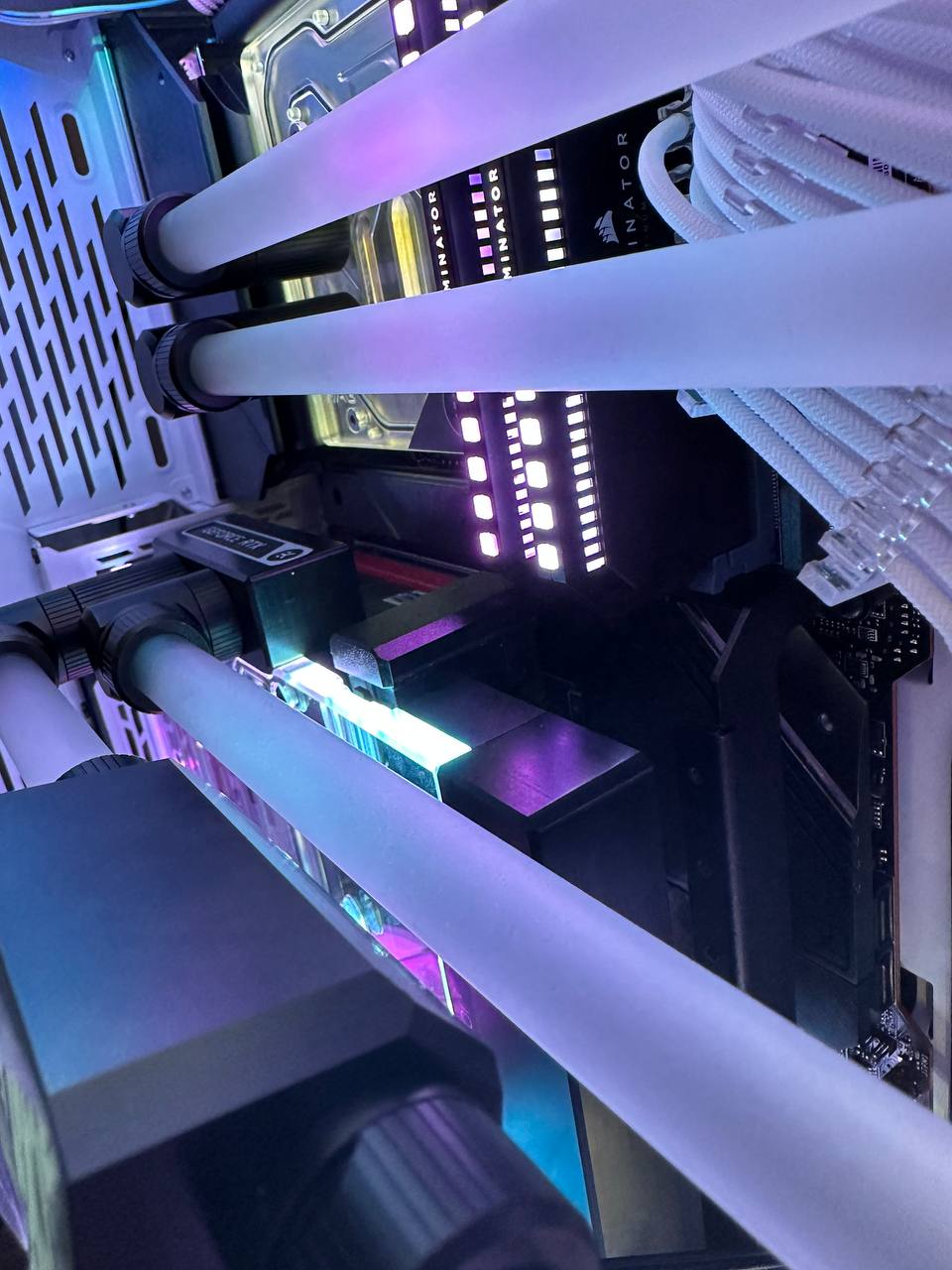 Discover more like Watercooling: CableMod's 12VHPWR angled adapter just came in! and Related ...