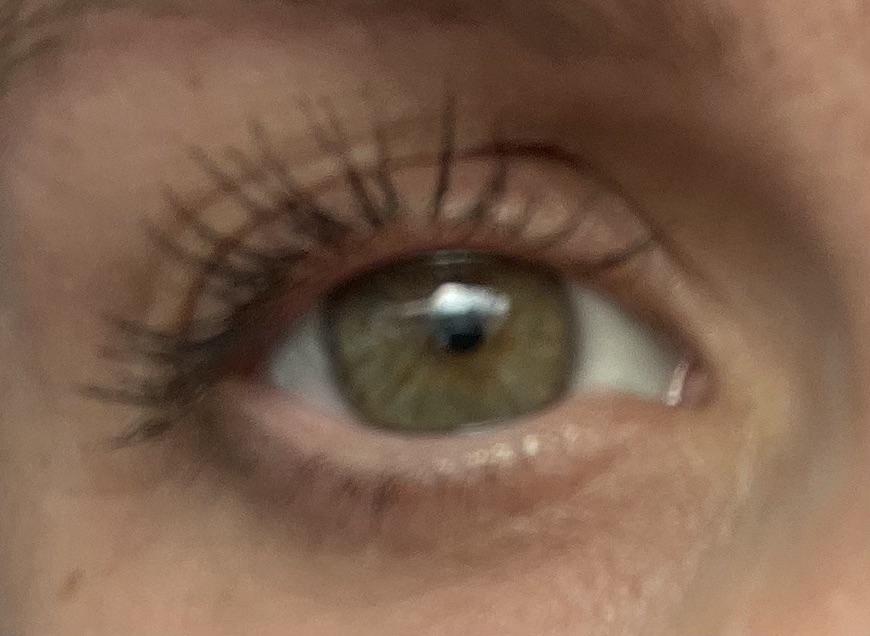 Green or hazel? | Scrolller