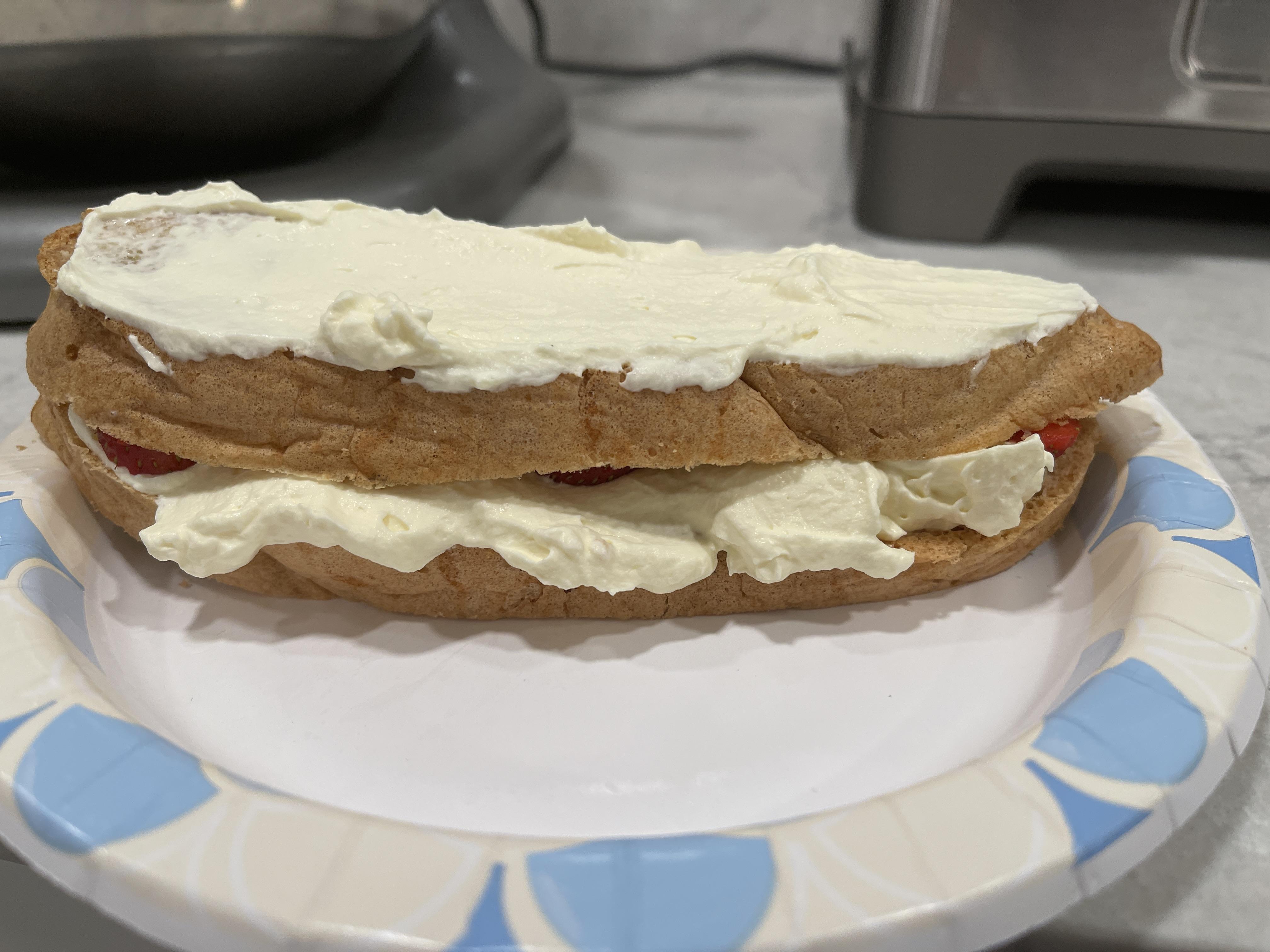 [homemade] Yellow Jiggly Cake with Chantilly and fresh strawberries. | Scrolller