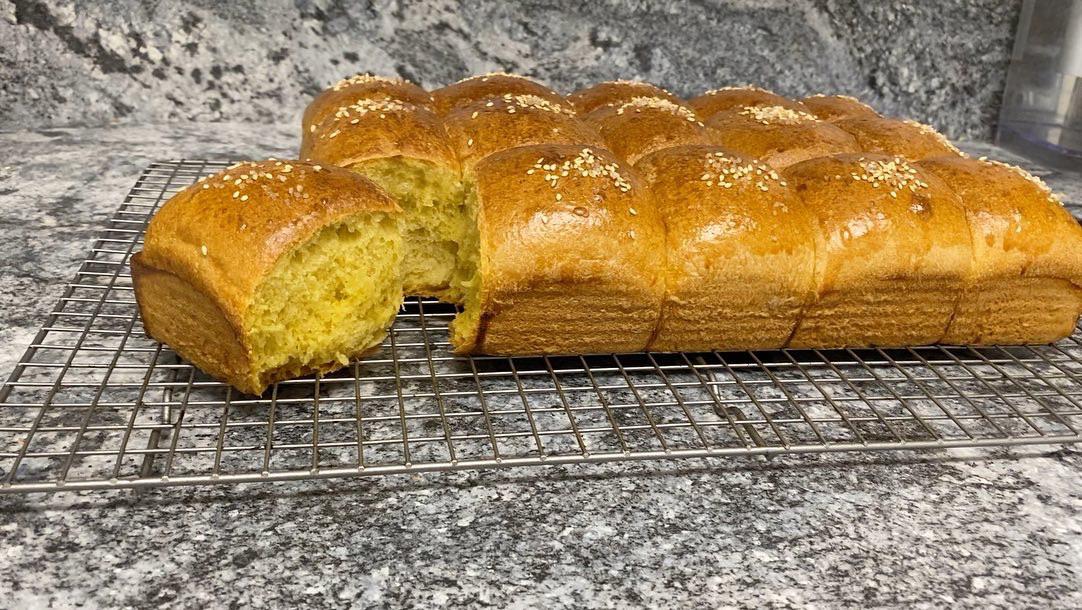 Sourdough Pumpkin Dinner Rolls | Scrolller