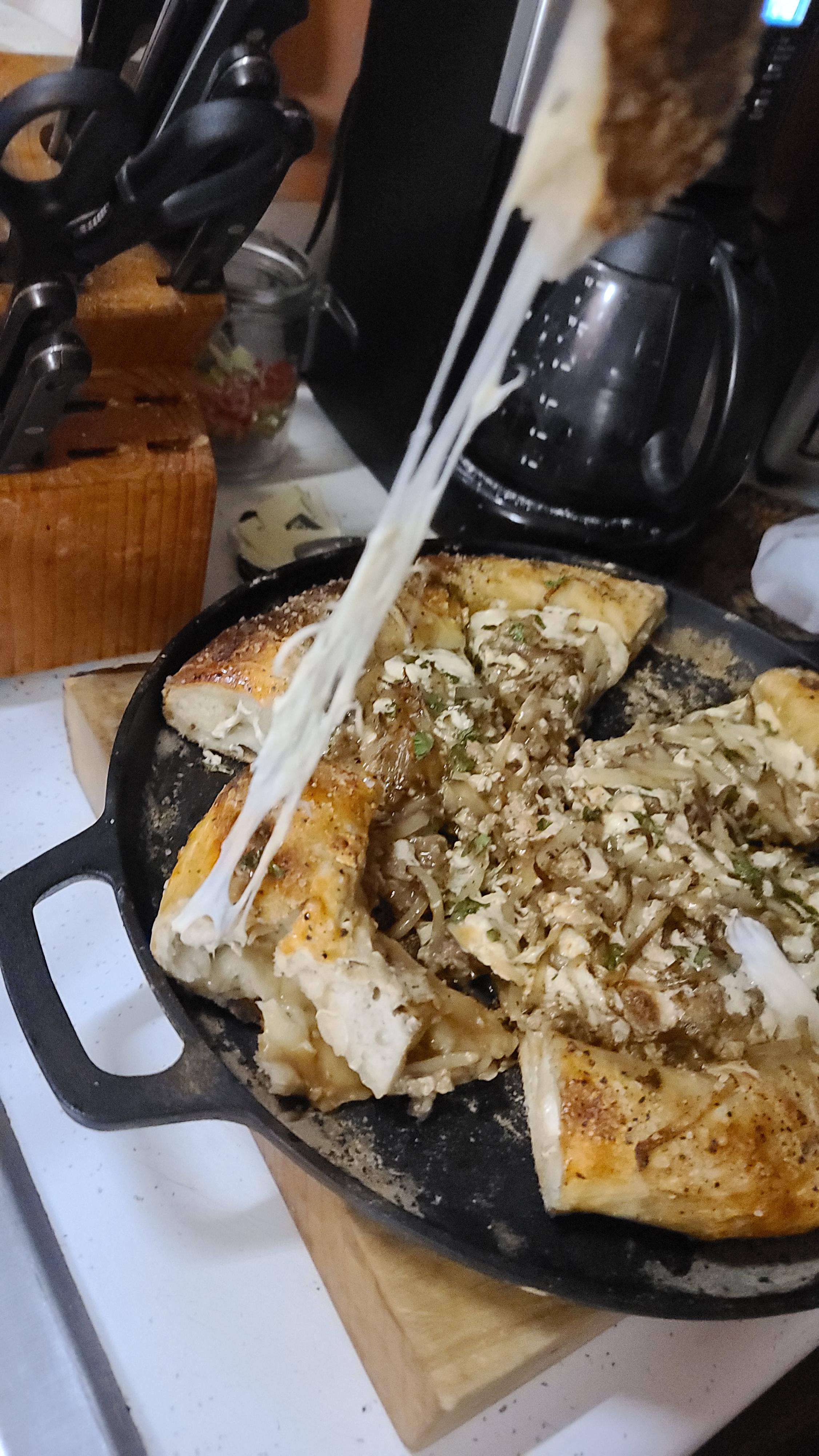 [Homemade] stuffed crust turkey, gravy, and potato pizza | Scrolller