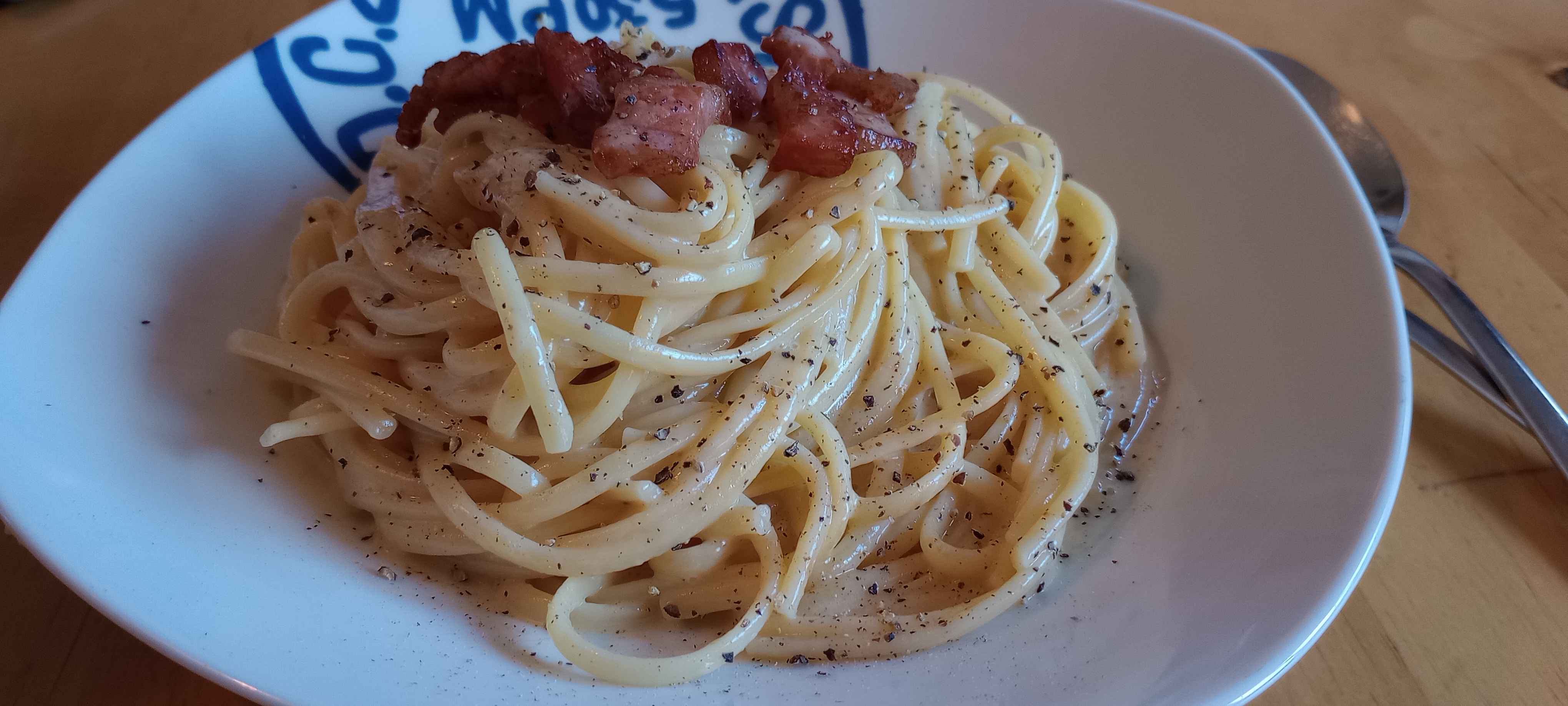 [Homemade] First attempt at traditional carbonara. | Scrolller