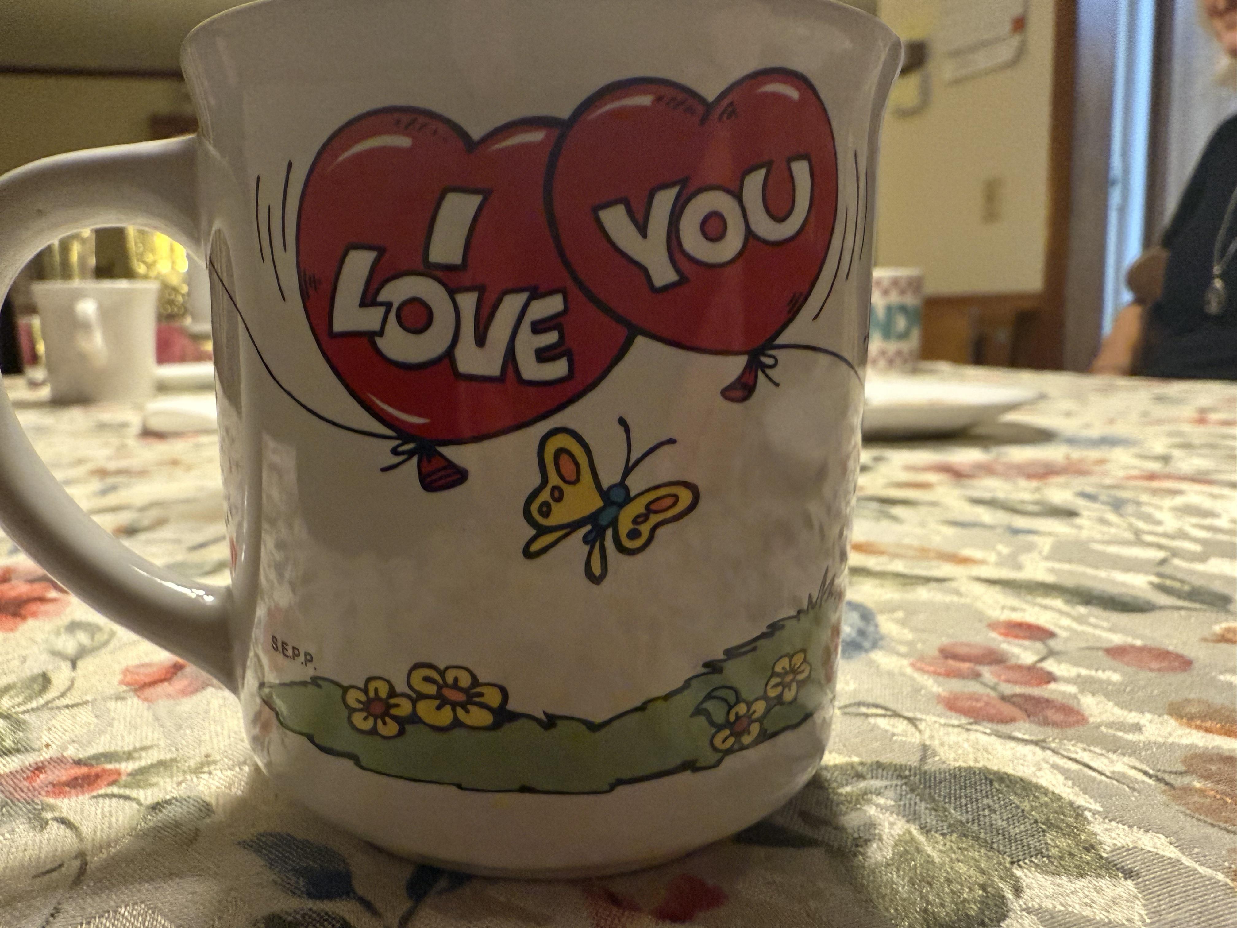 1982 smurfs mug | Scrolller