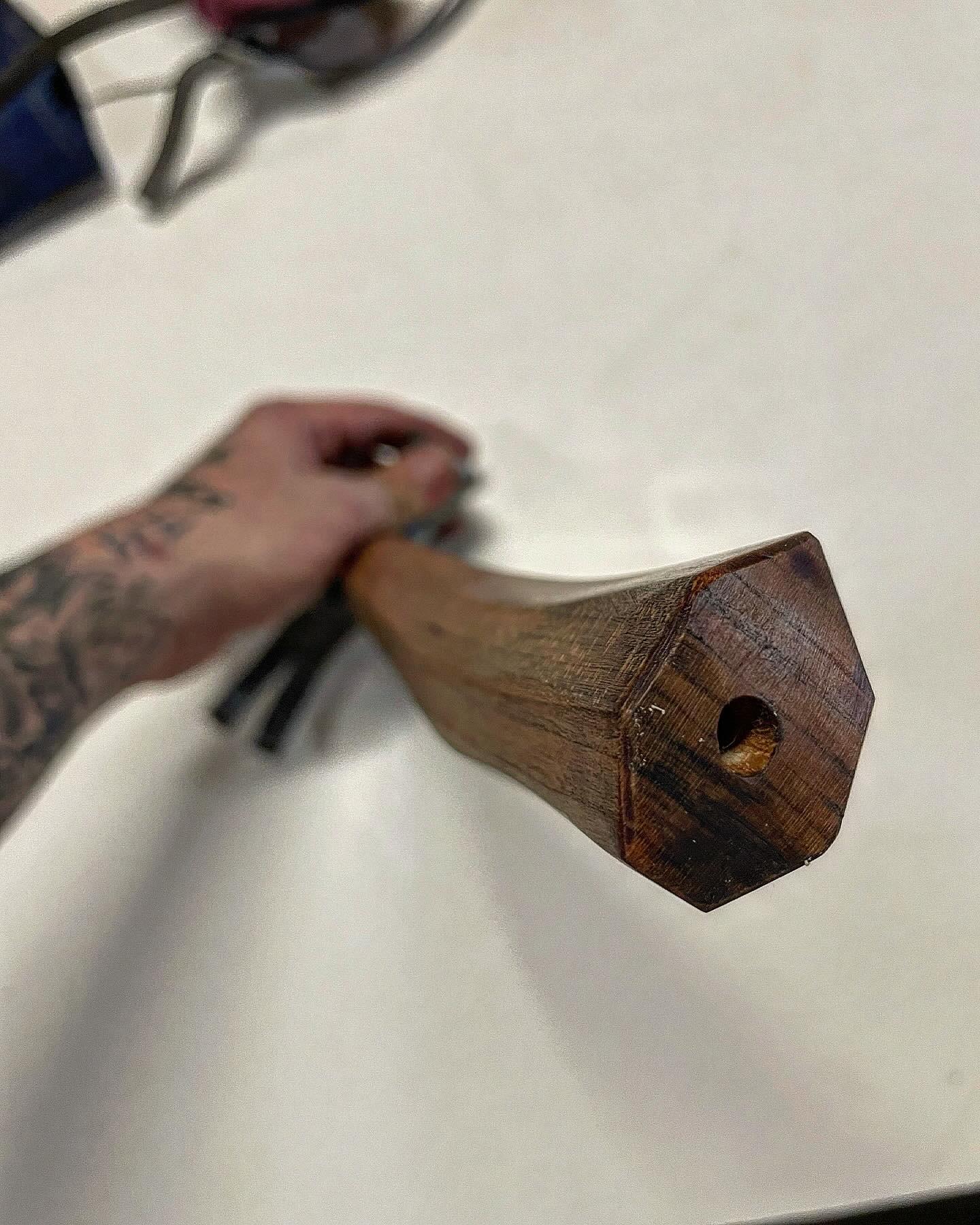 Hammer pipe | Scrolller