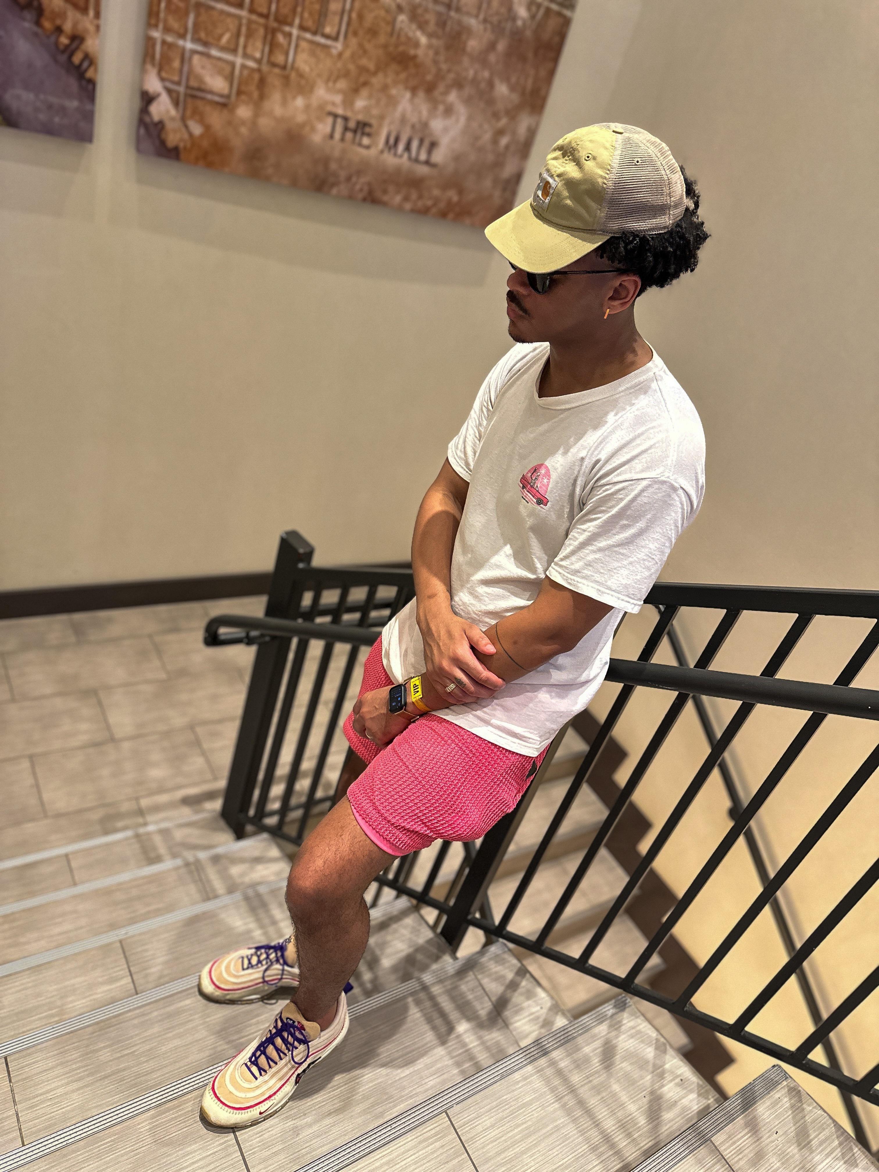 Think Pink or Reckless? | Scrolller