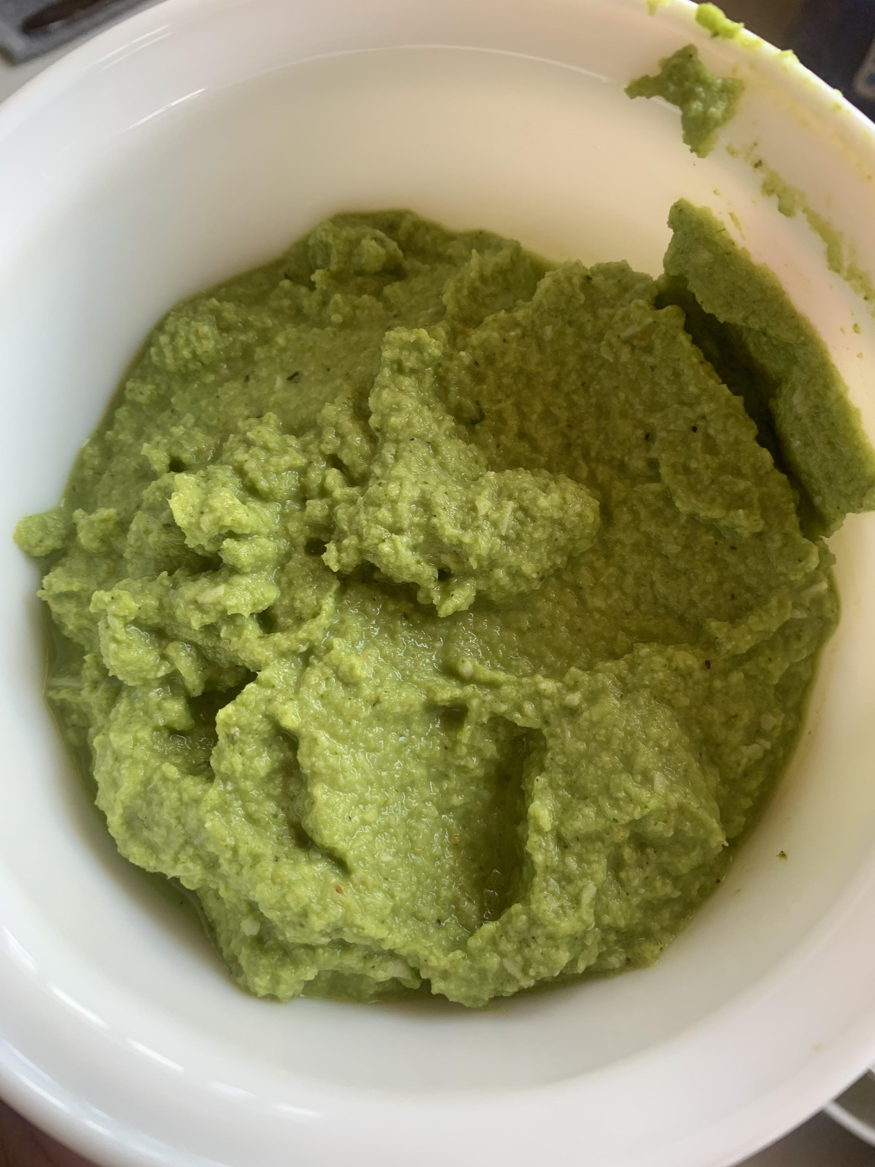 [homemade] broccoli pesto | Scrolller