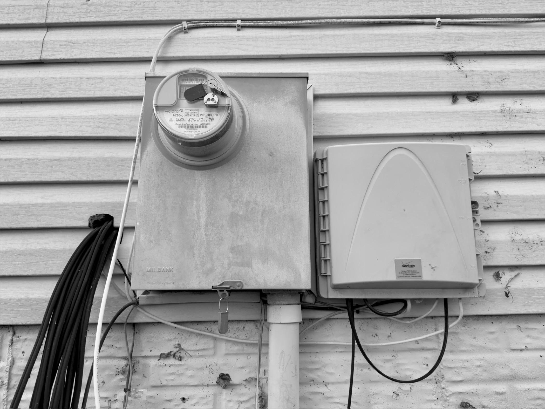 Old Telephone/Cable TV Wires | Scrolller