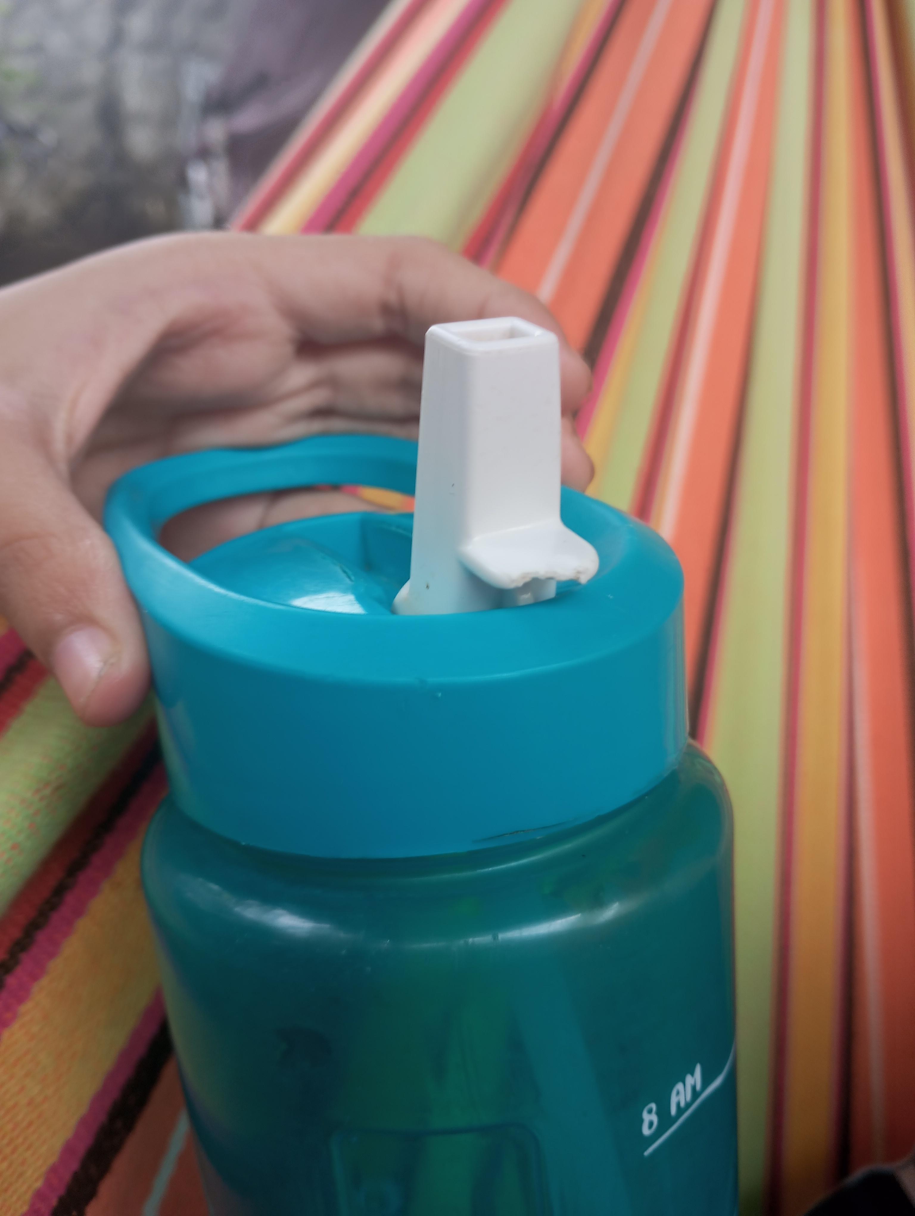 This water bottle | Scrolller