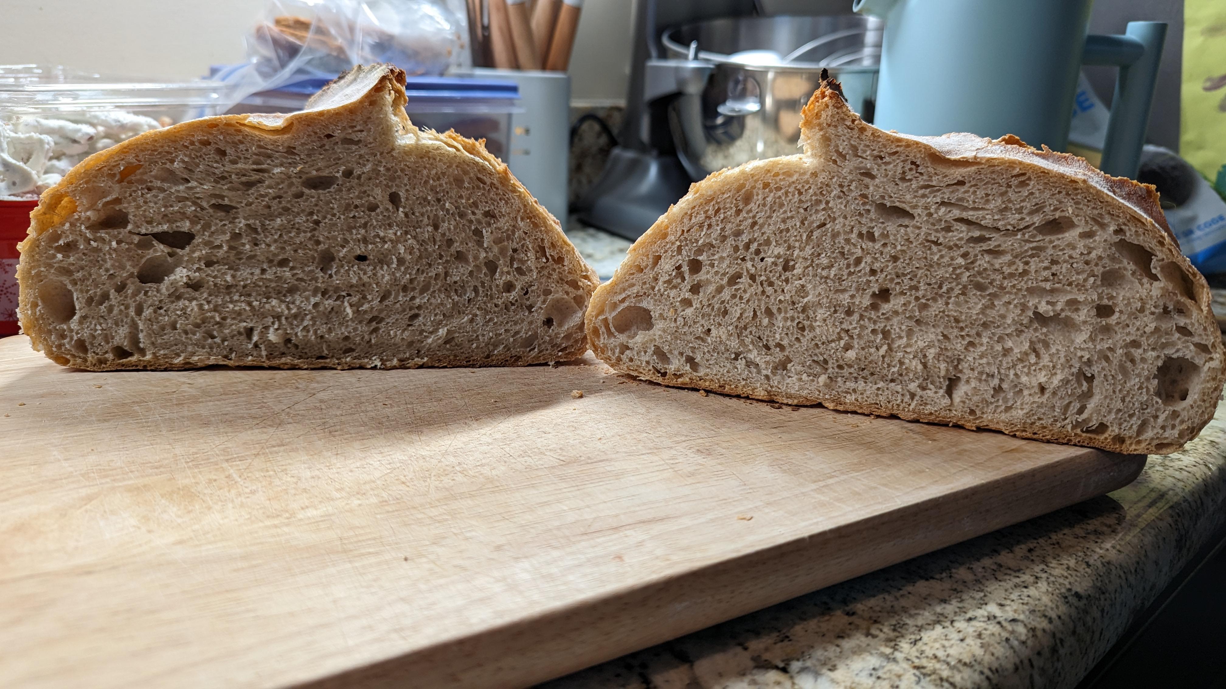 Rustic No-Knead Loaf 🤤 | Scrolller