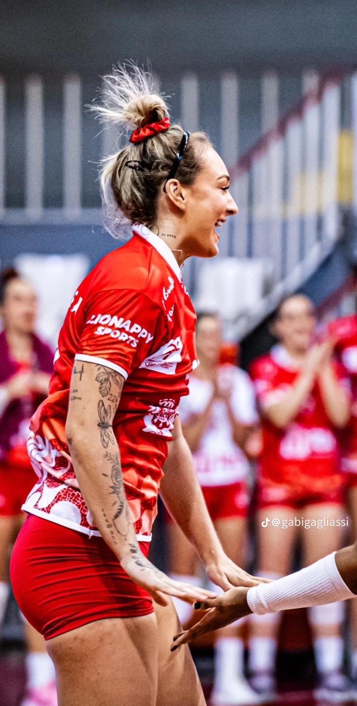 Number TEN! | Scrolller