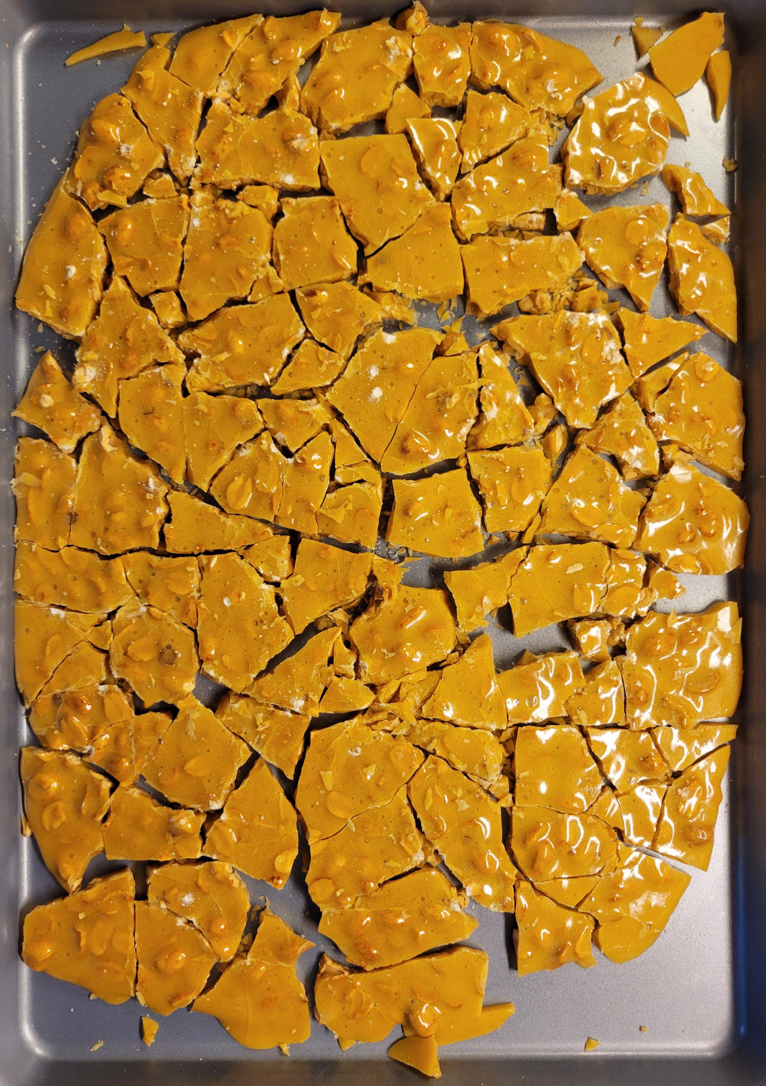 [Homemade] Peanut Brittle | Scrolller