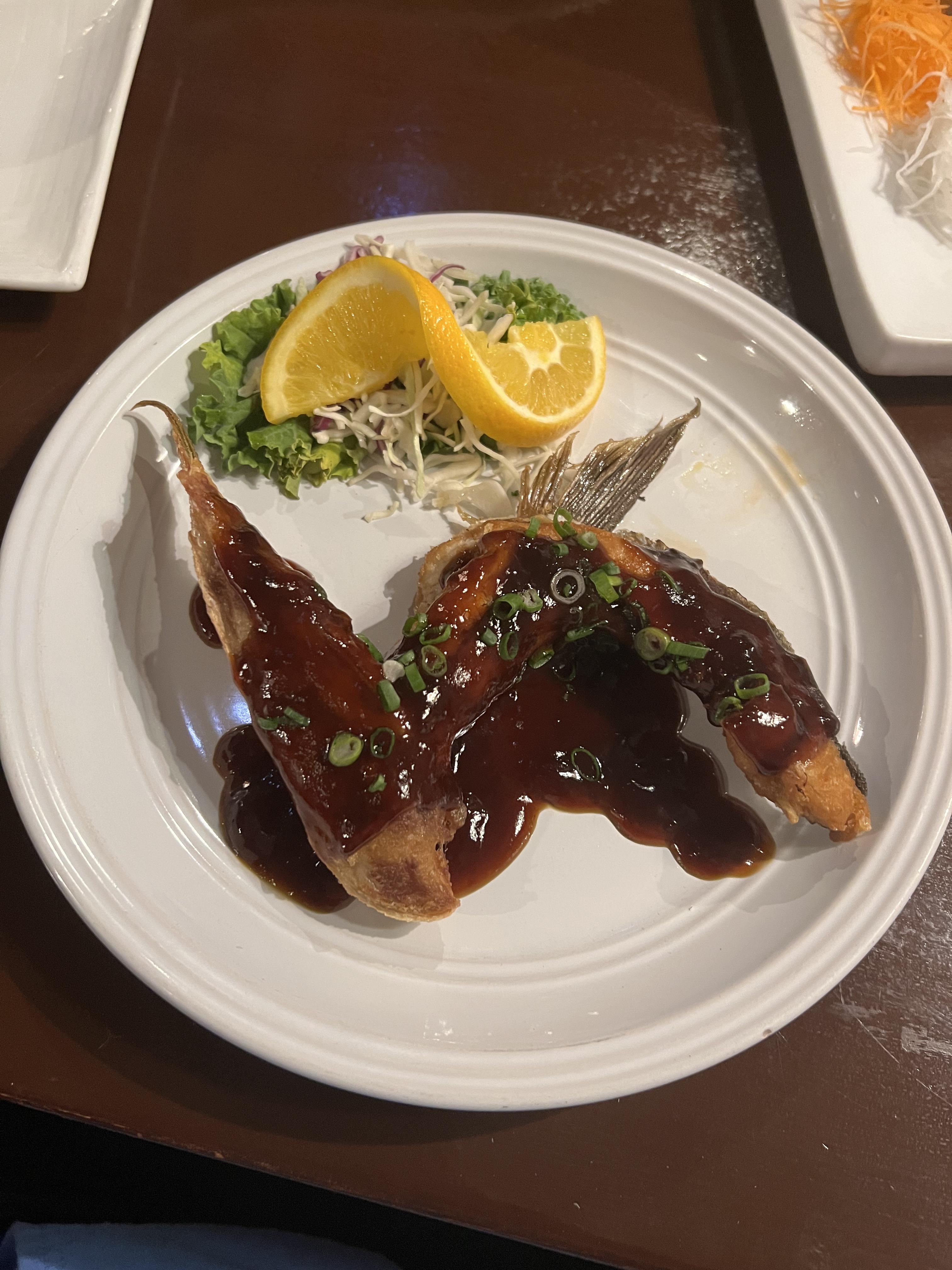 [I ate] Jellyfish and Yellow Tail cheek | Scrolller