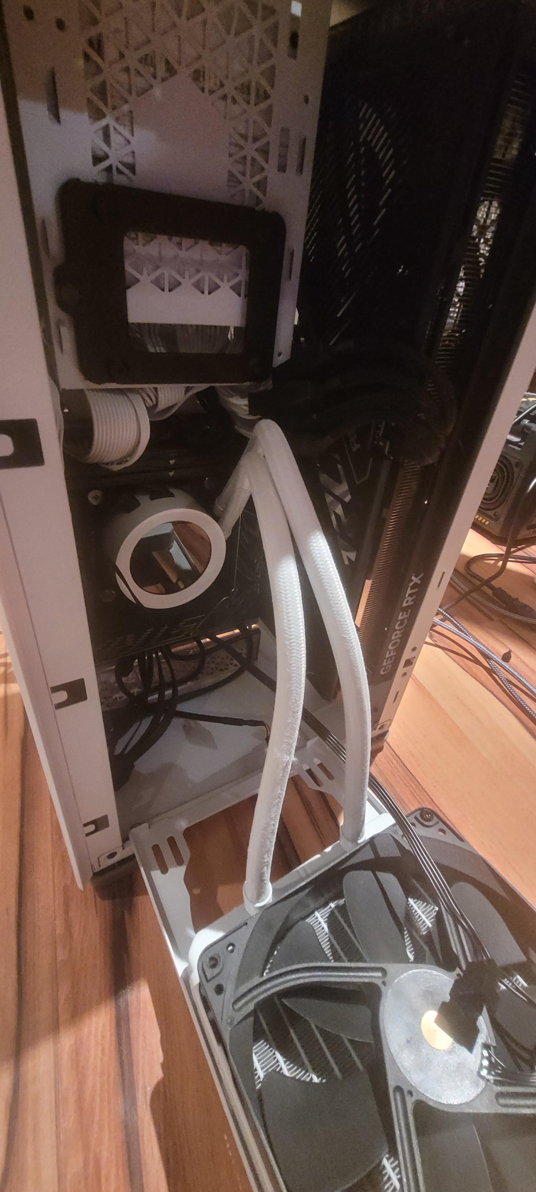 Corsair 2000D 4090 strix no mods | Scrolller