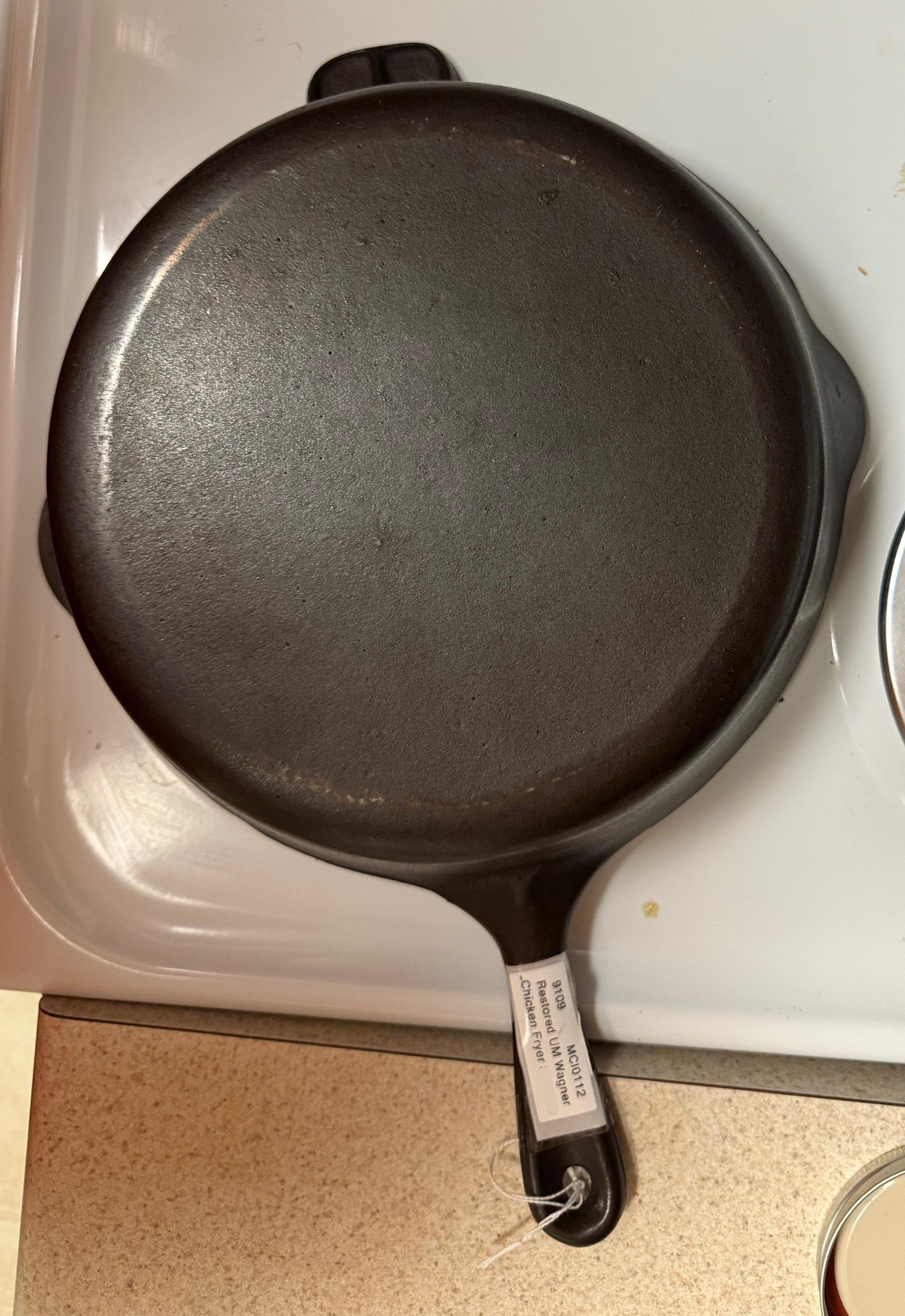 Identifying vintage pan | Scrolller