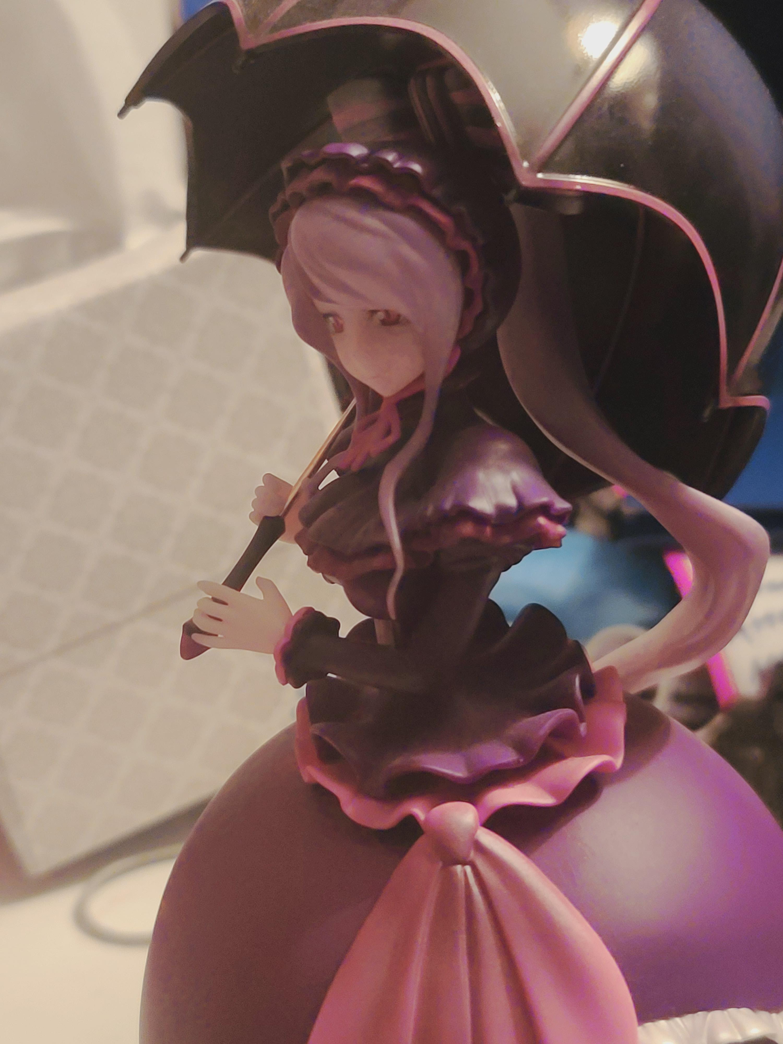 Gorgeous Shalltear Figure | Scrolller