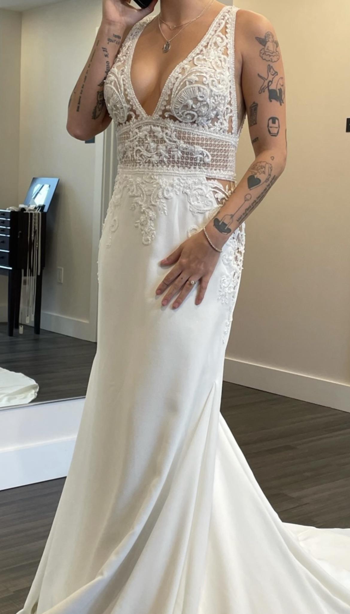 Wedding dress shopping nightmare. | Scrolller