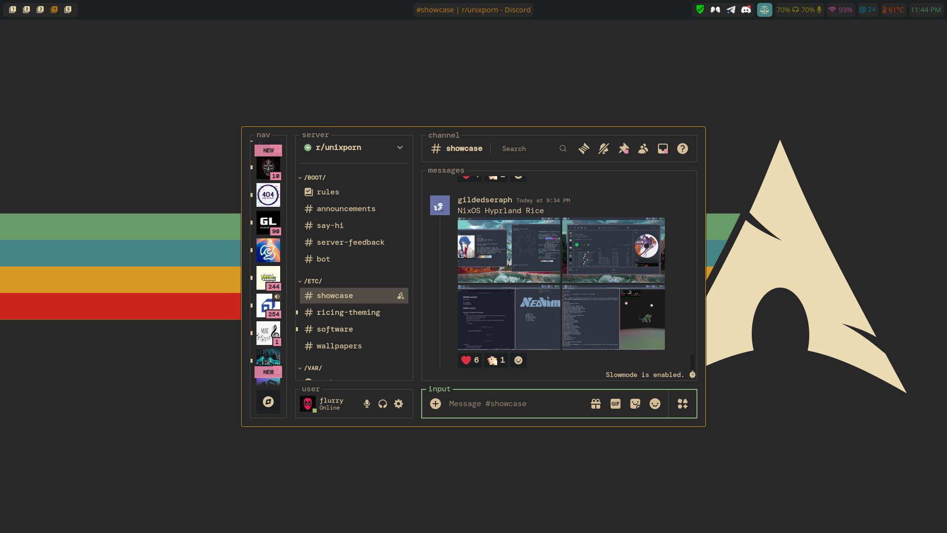 [Hyprland] Gruvbox Love | Scrolller