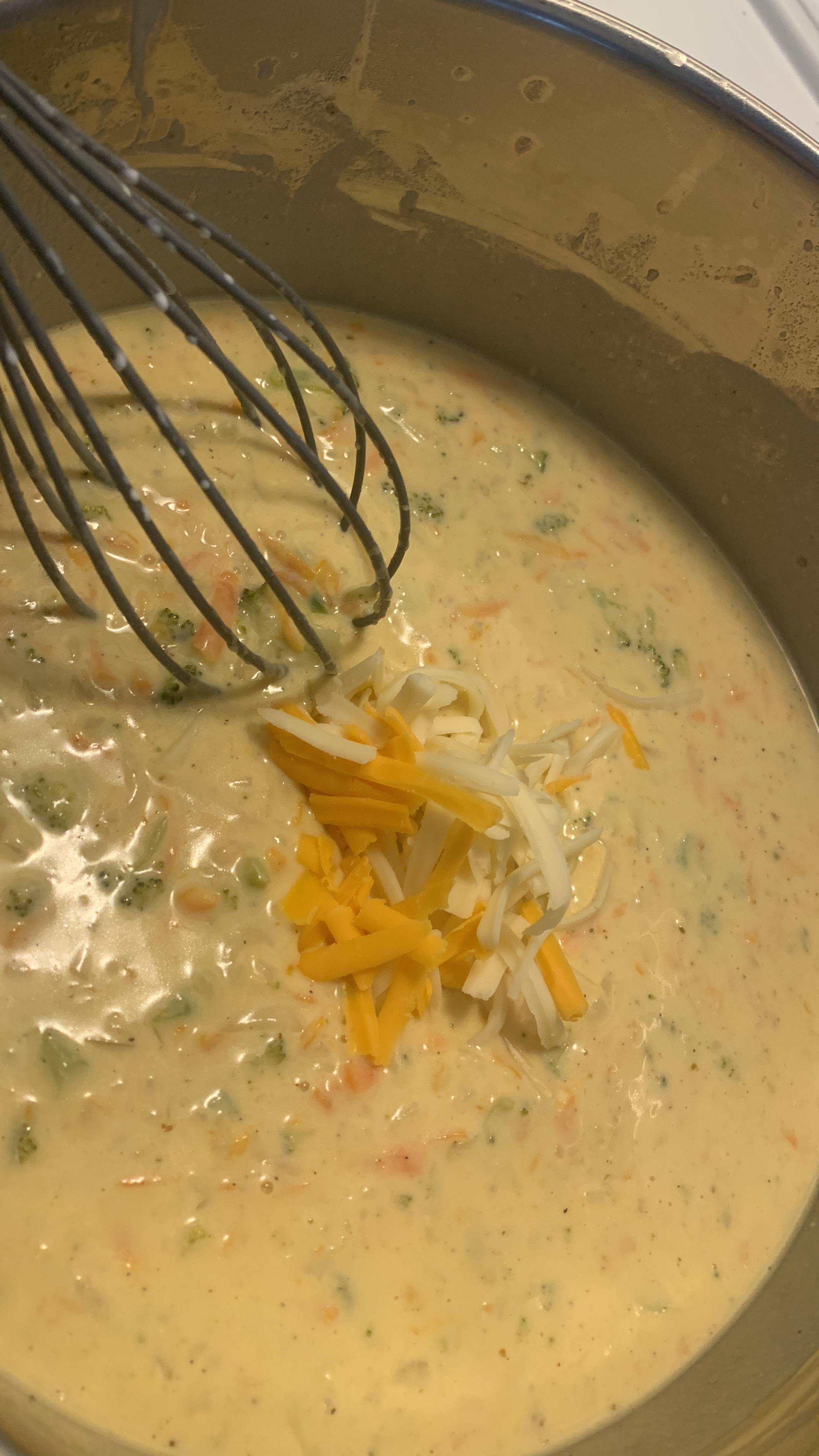 [homemade] broccoli cheese soup | Scrolller