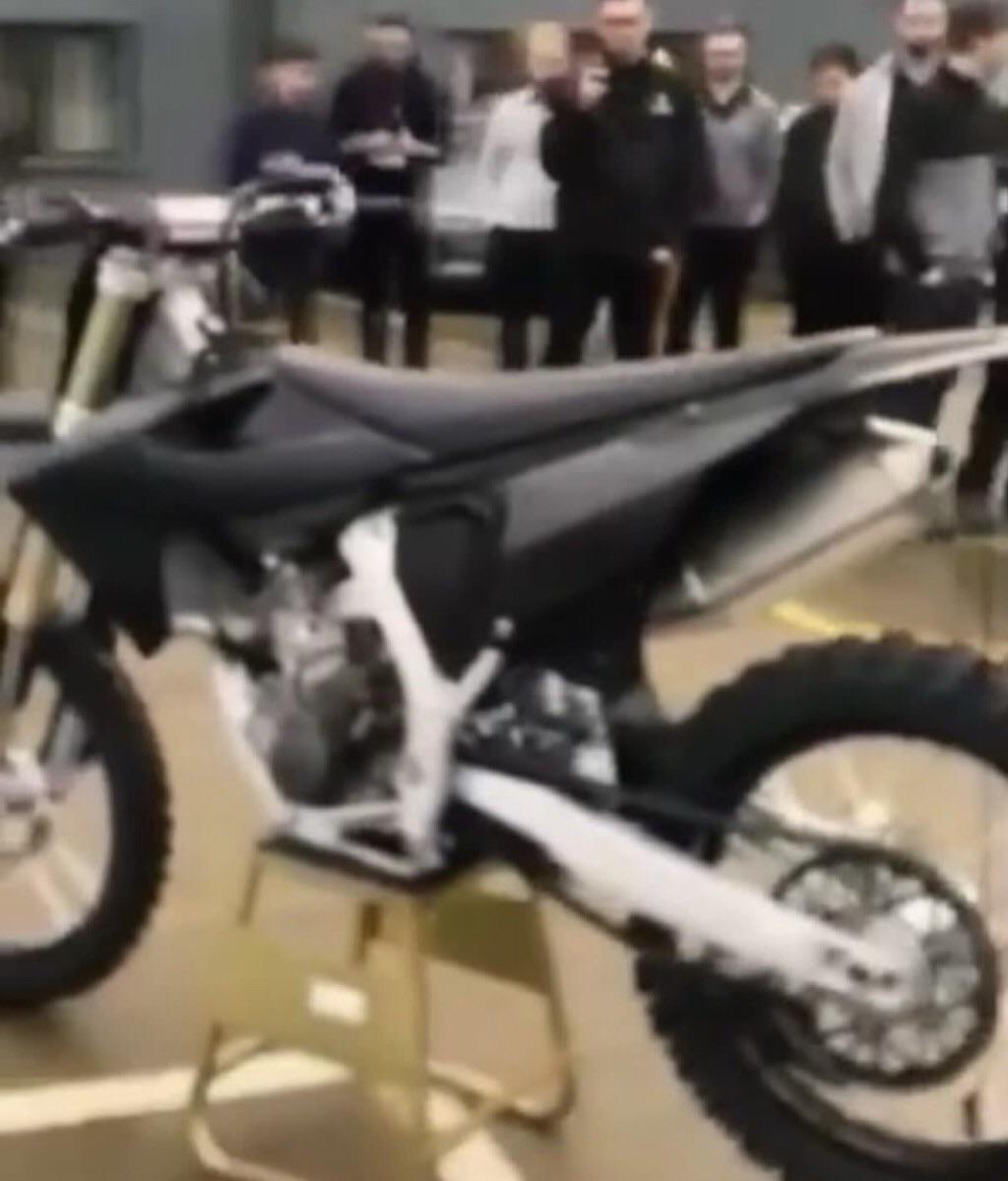 Is it possible to un-blur these pictures of this motorcycle? | Scrolller