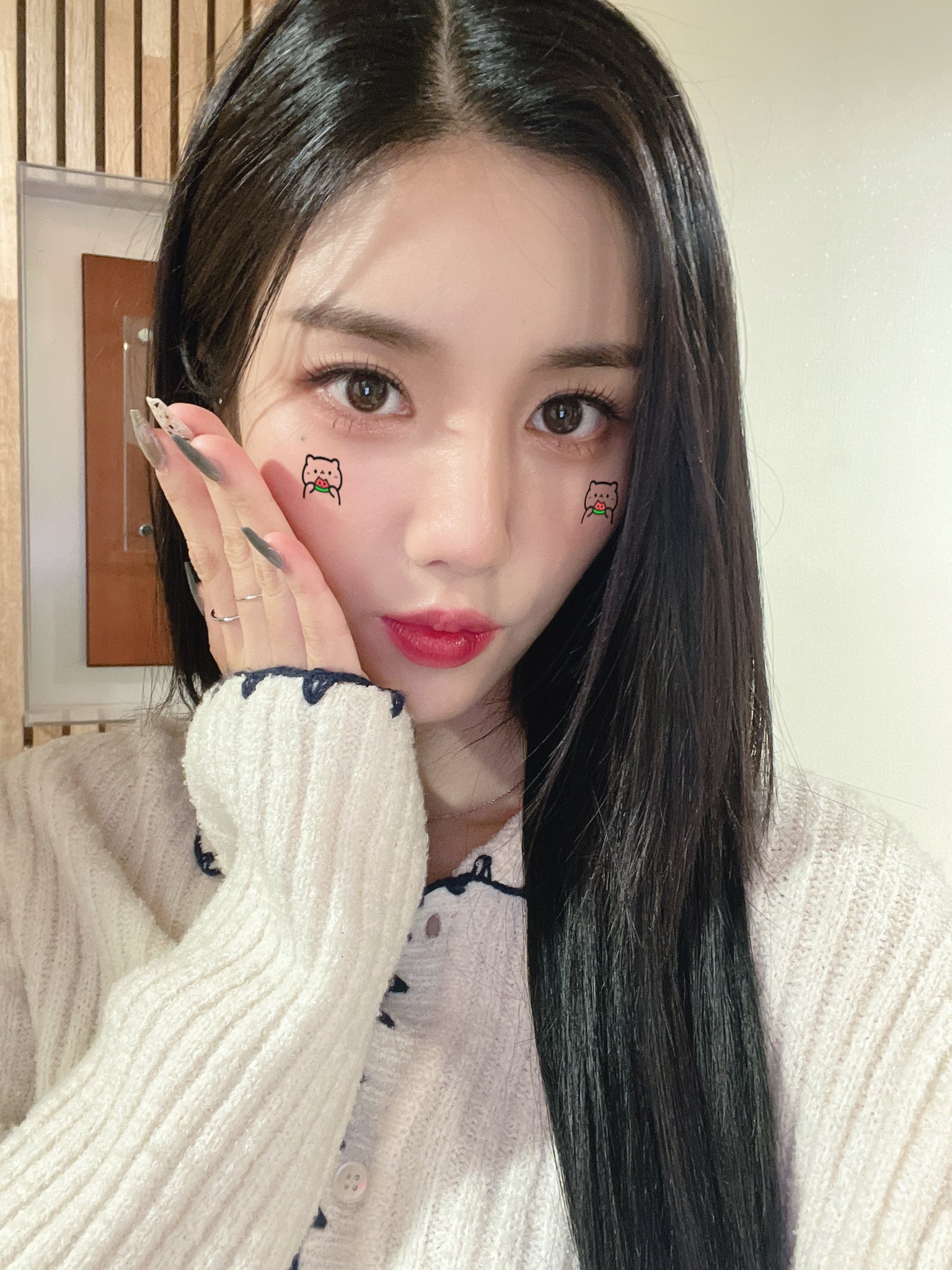 221005 Kwon Eunbi Twitter Update | Scrolller