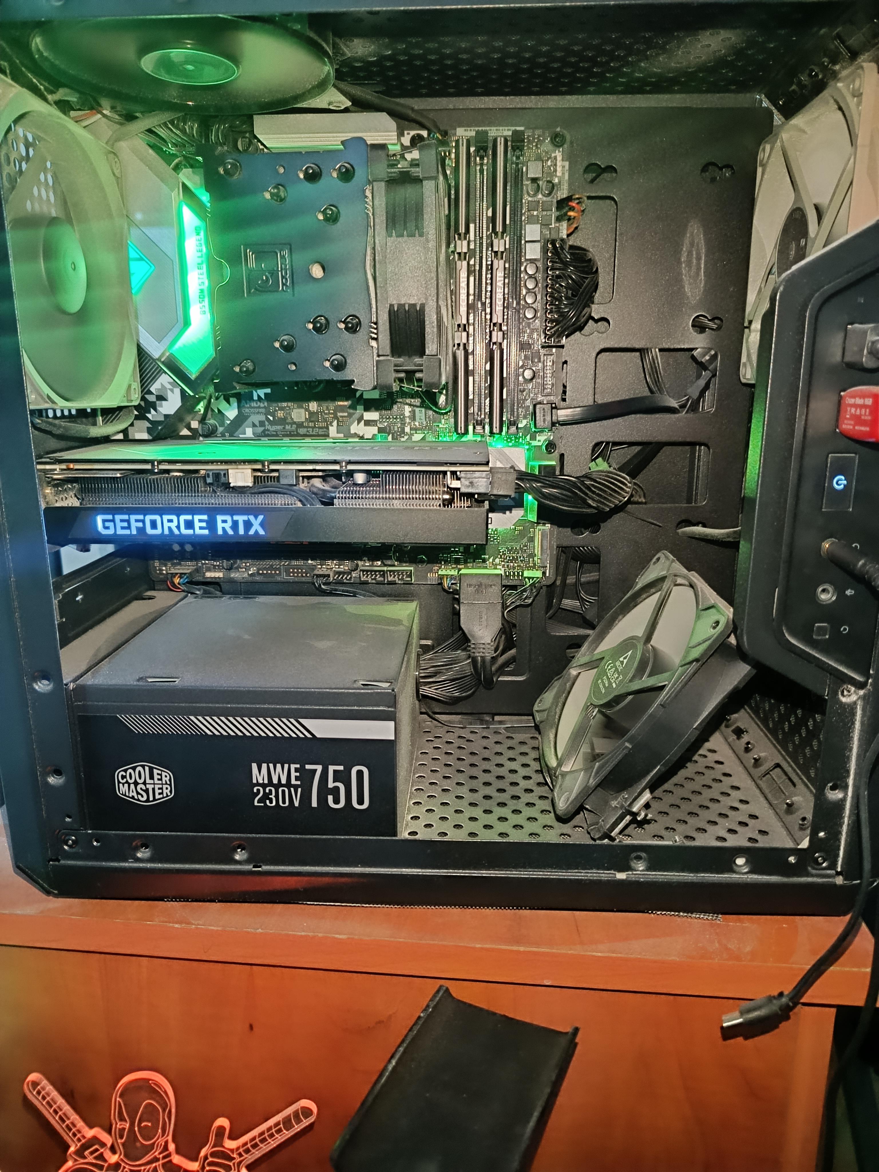 Moving my fan to this angle improved my GPU temps by 15°! | Scrolller