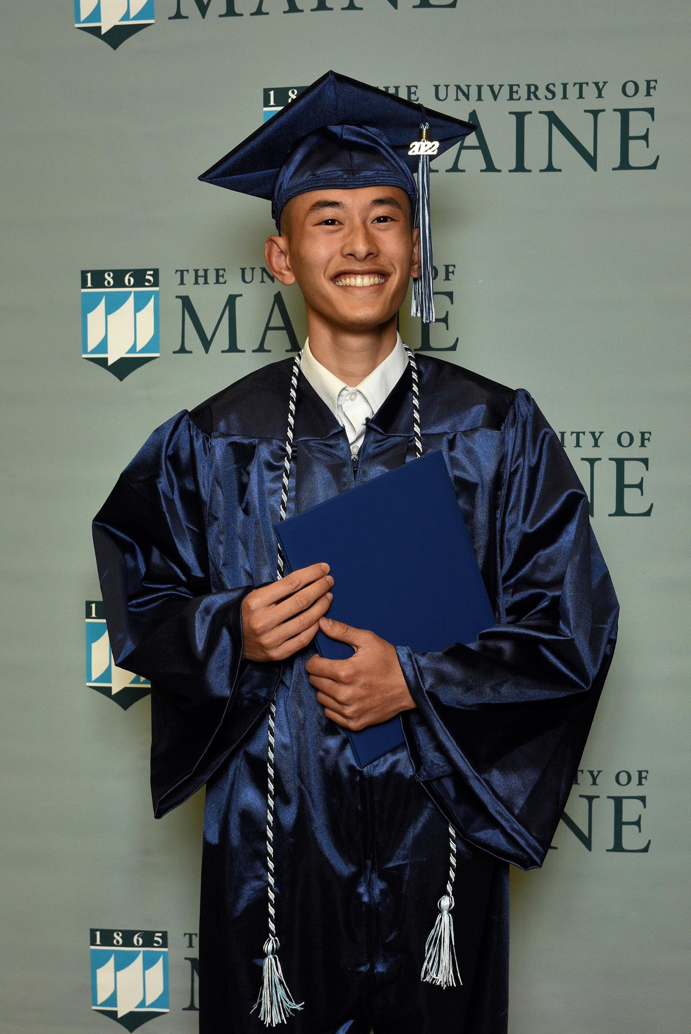 Please touch up my graduation pictures! | Scrolller