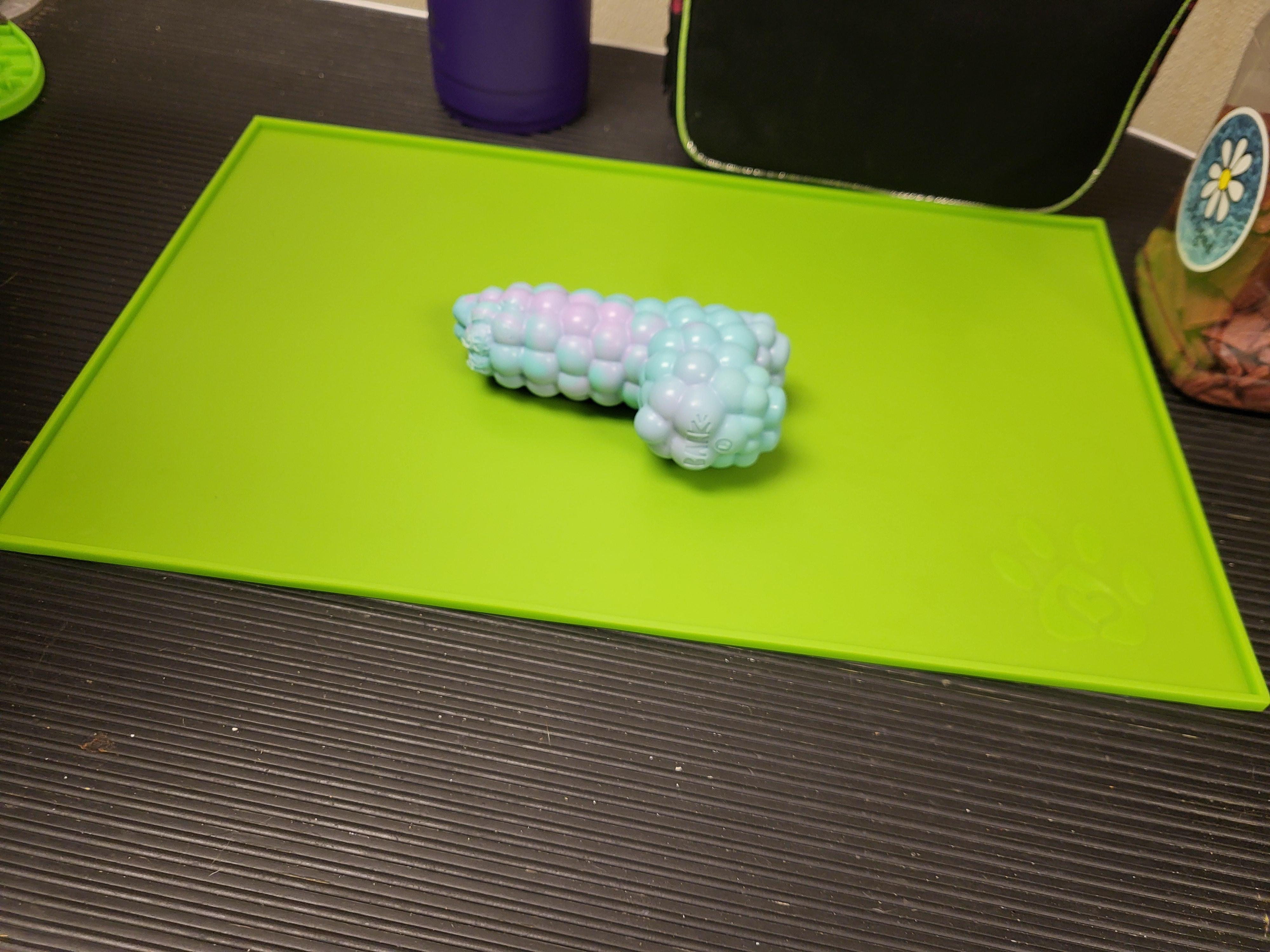 Dick llama | Scrolller