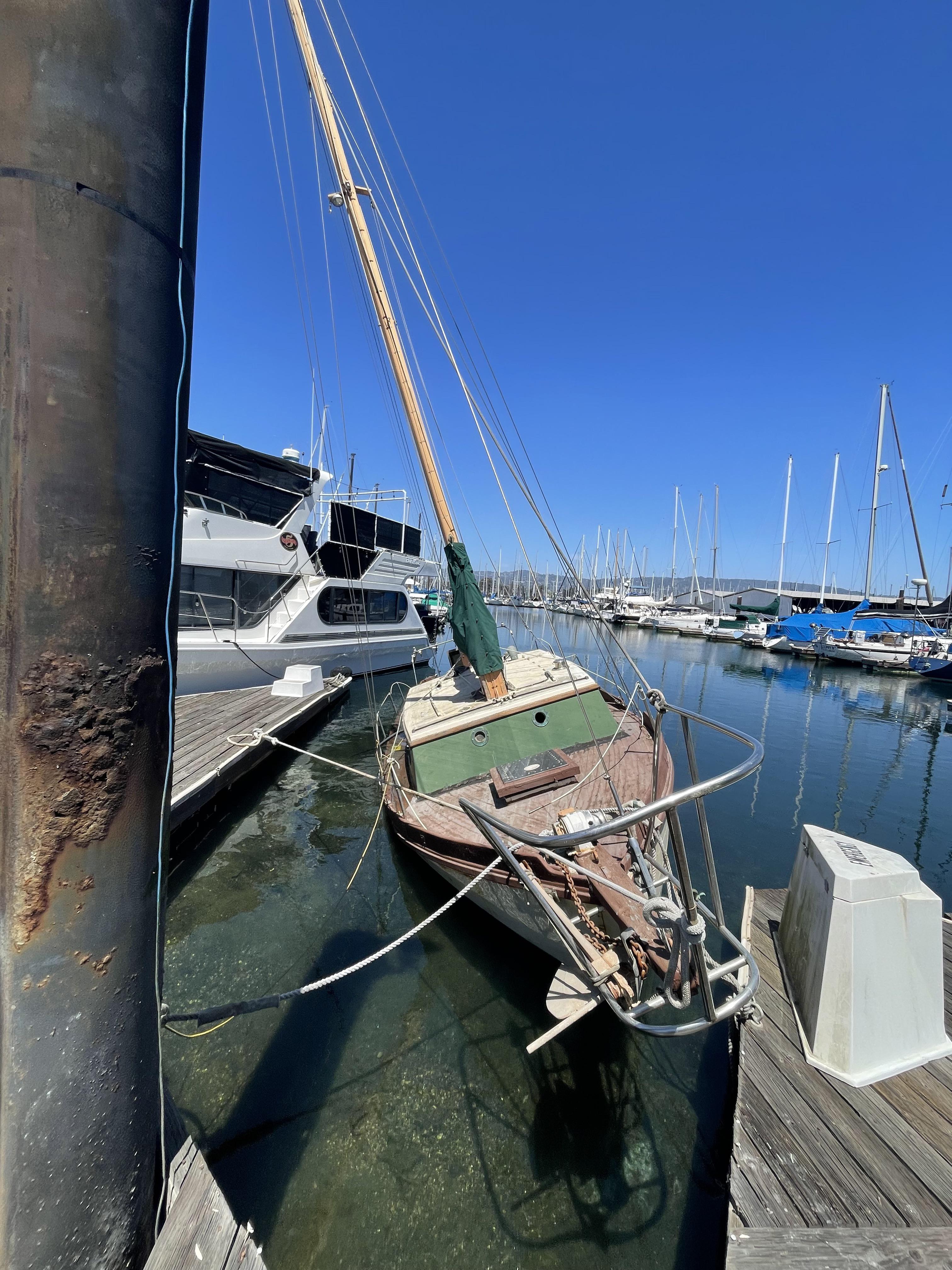 Can someone help identify this old boat? | Scrolller