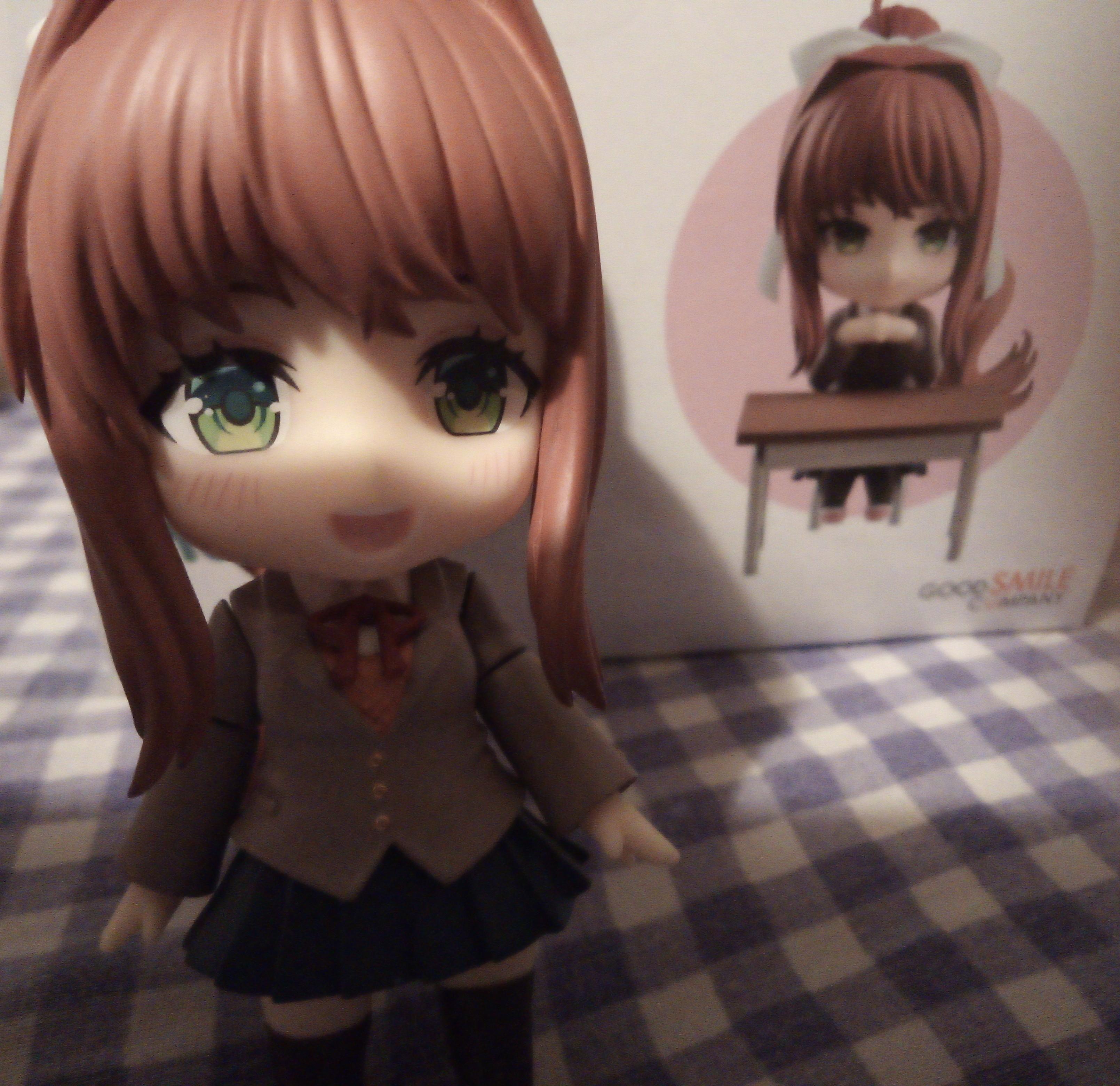 She Looks So Cute~ Scrolller 2699