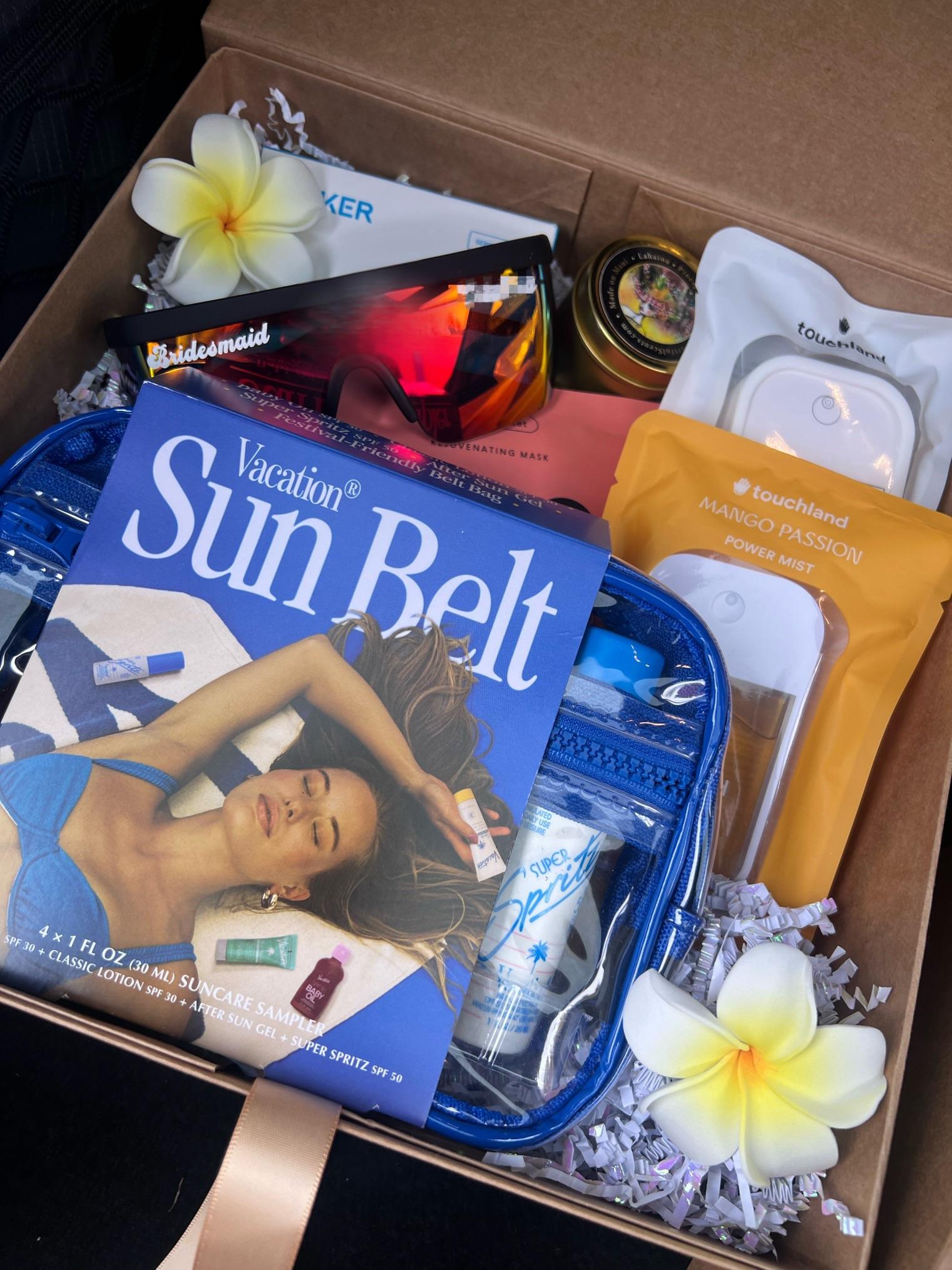 Bridesmaids boxes finally out! | Scrolller