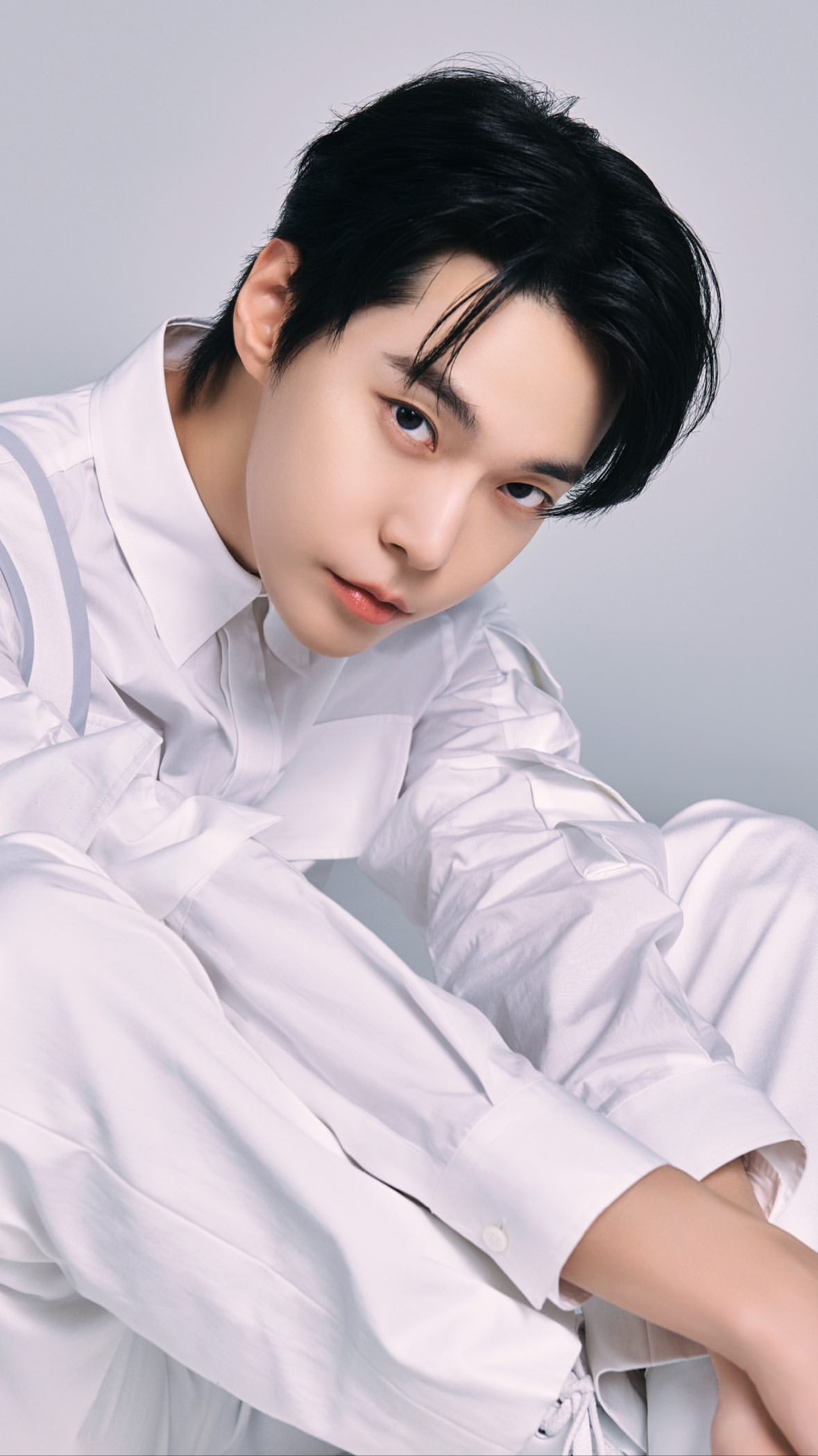 NCT 127 - 2024 Season’s Greetings (Packaging Preview + Teaser Images) | Scrolller