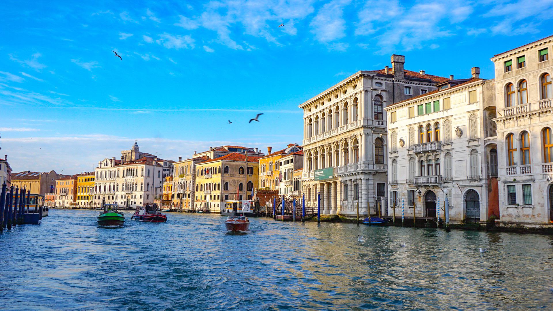 Venice, April 2022 | Scrolller