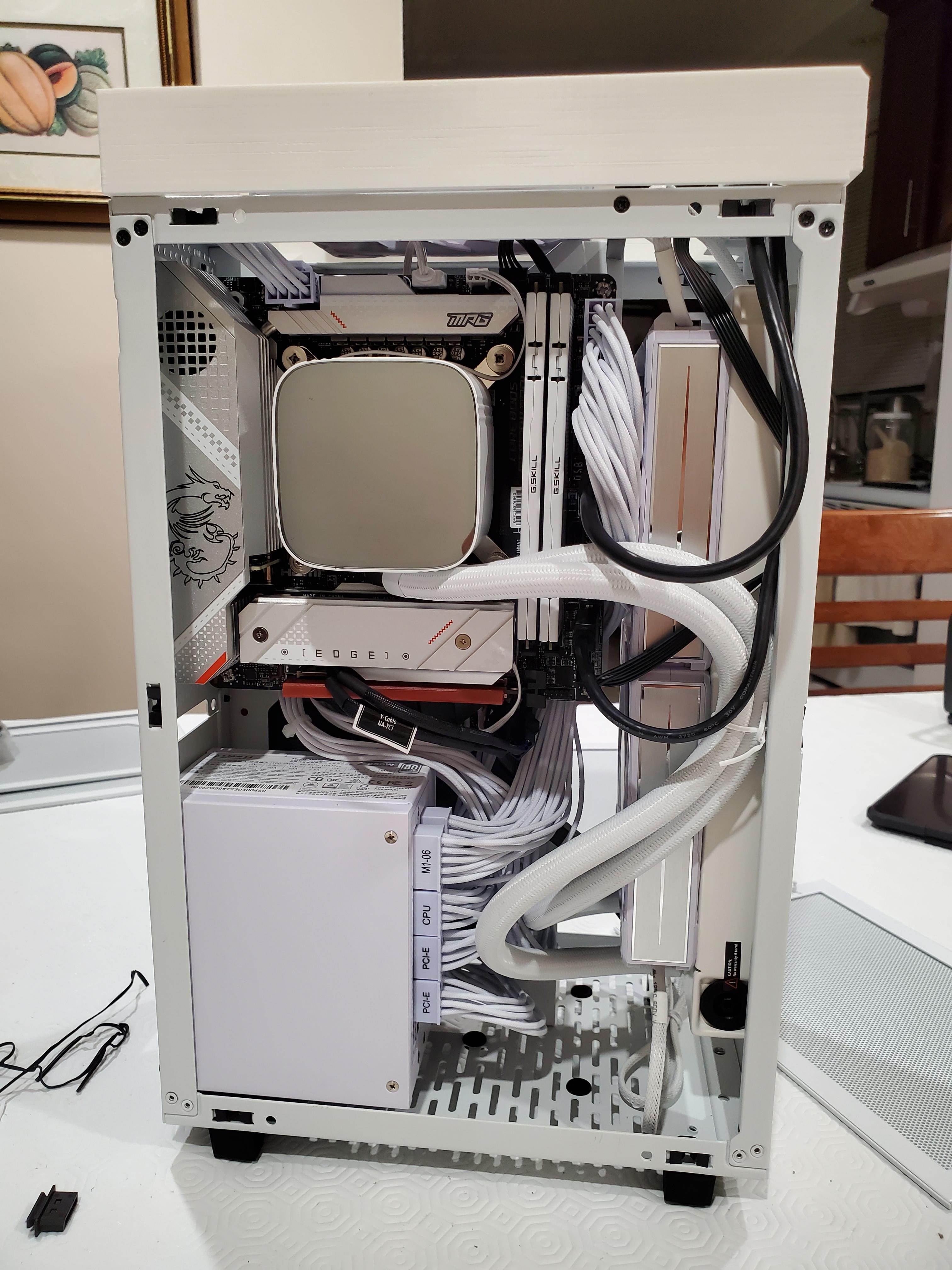 Anyone have experience for tube placement of the Deepcool LS520 SE in the Meshlicious? | Scrolller