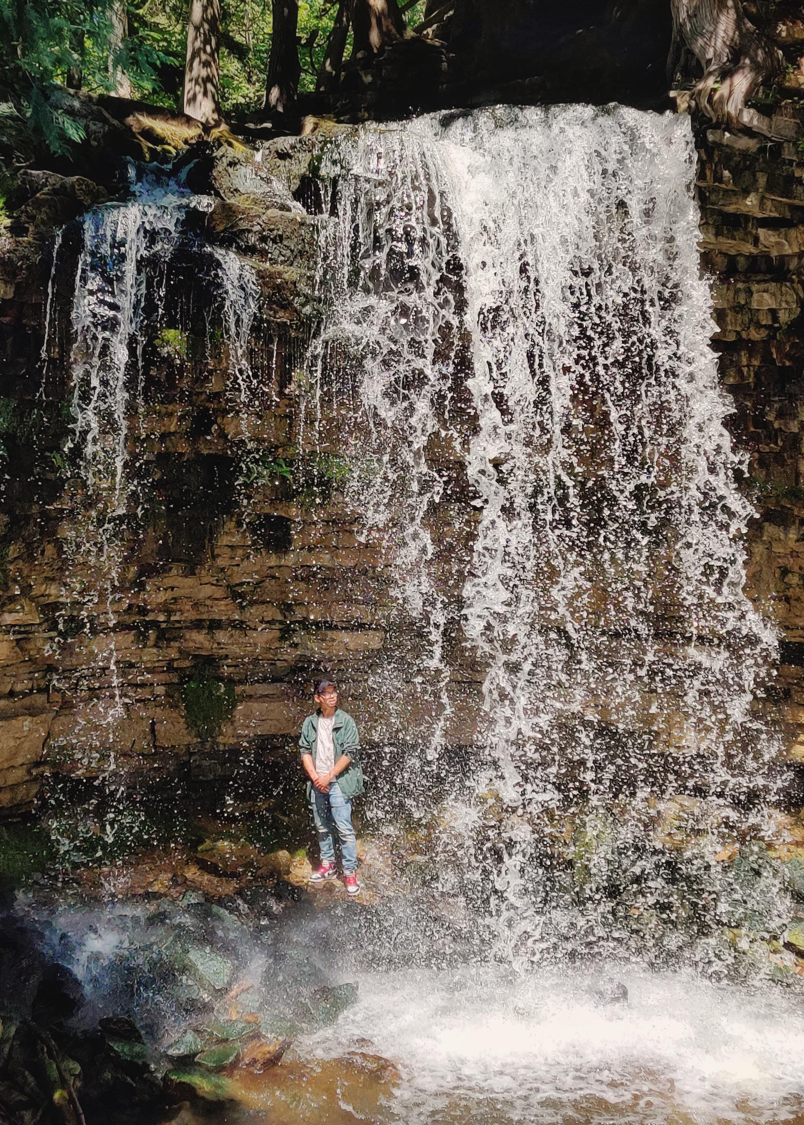 [WDYWT] Don't go chasin' waterfalls | Scrolller