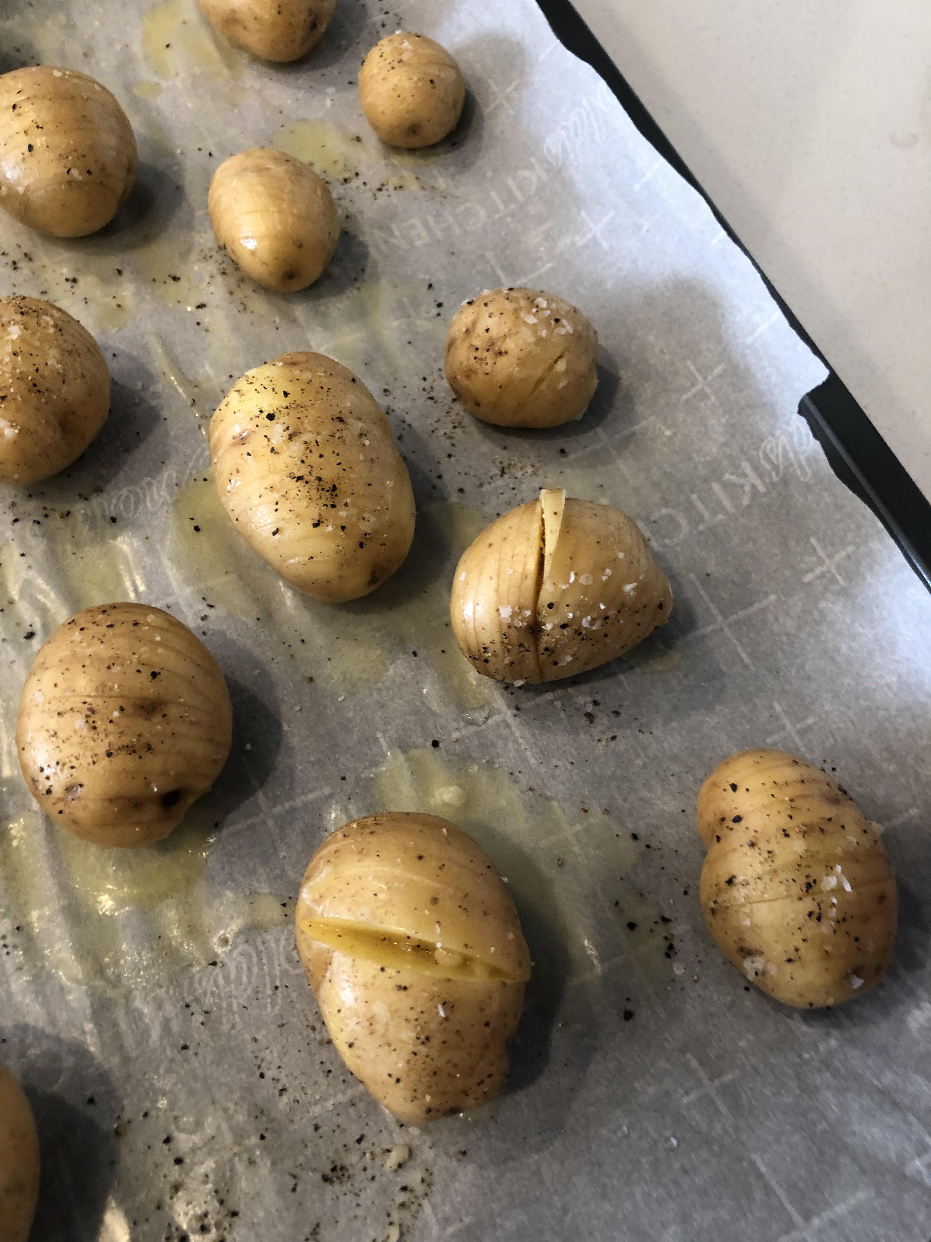 [homemade] Baby Hasselback Potatoes. | Scrolller
