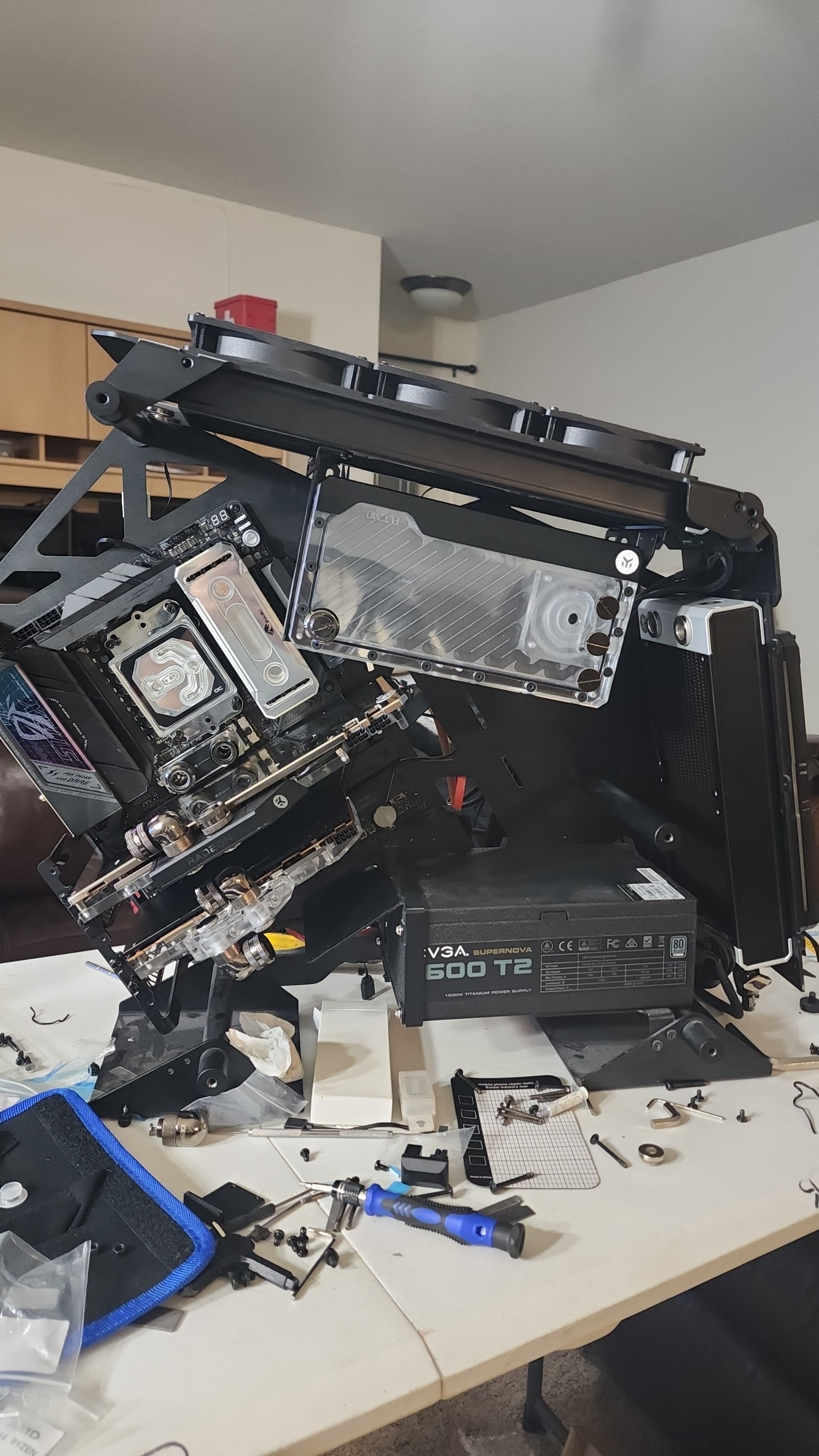 Water loop in a Cougar Conquer case | Scrolller