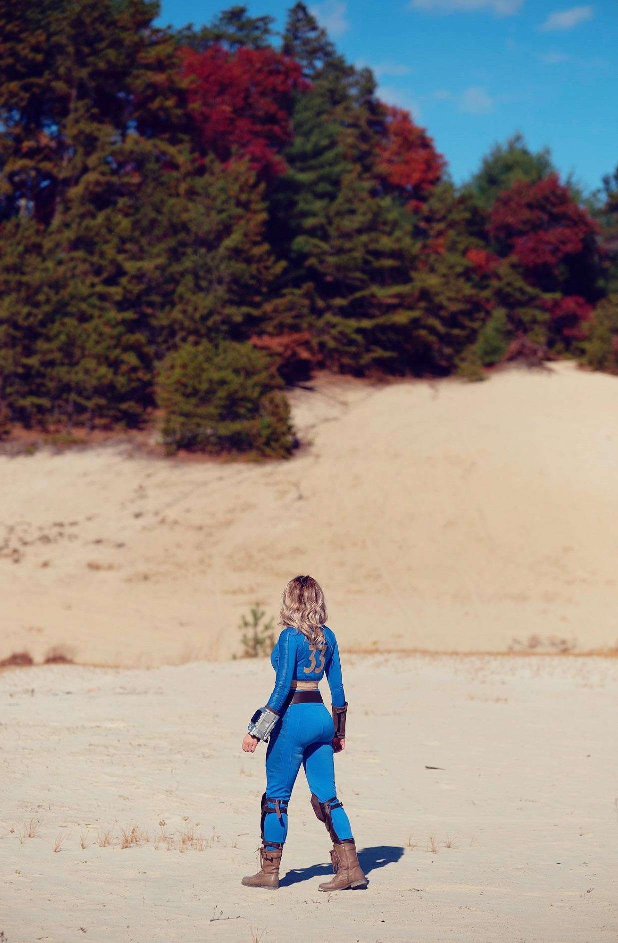 Fallout Cosplay: Wasteland Wanderer | Scrolller