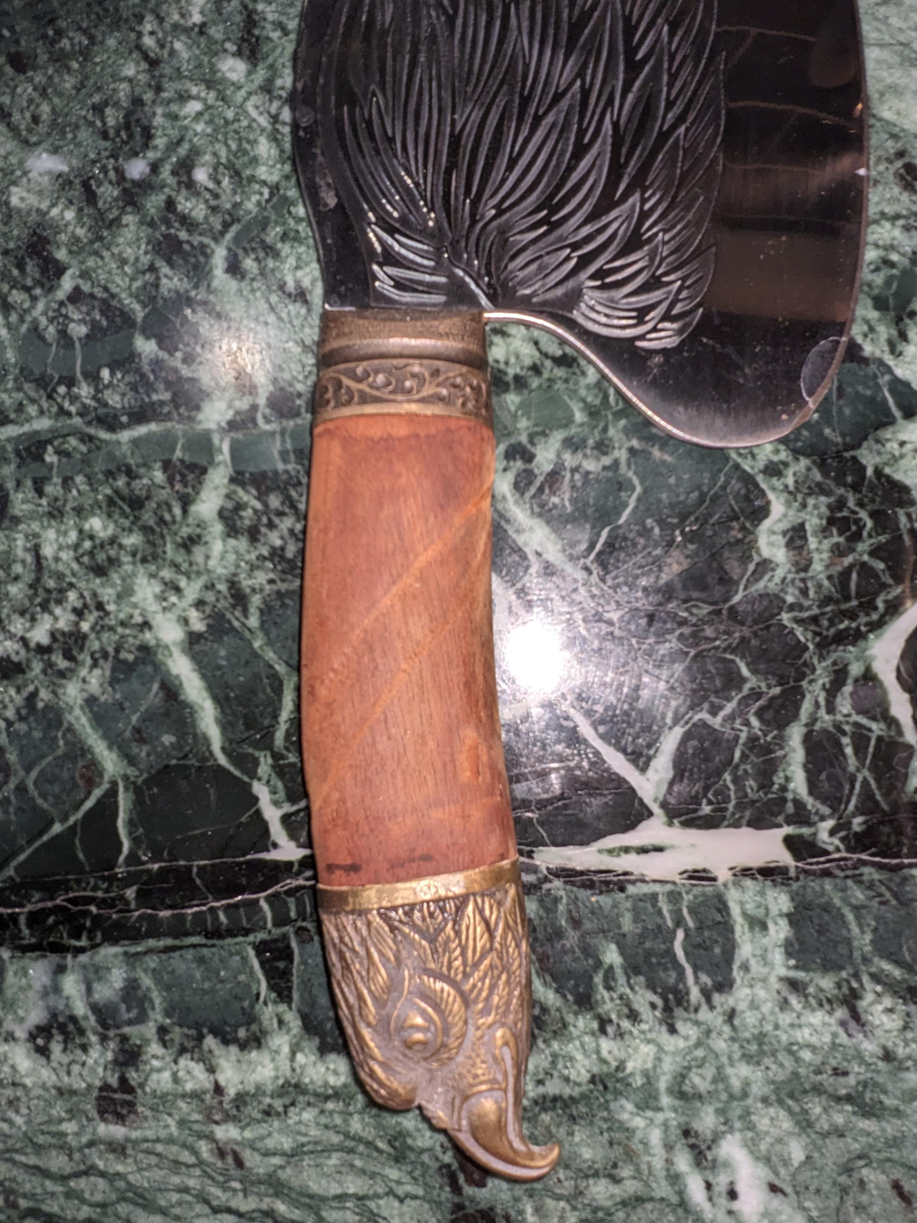 Knives came with our new house. IDs? | Scrolller